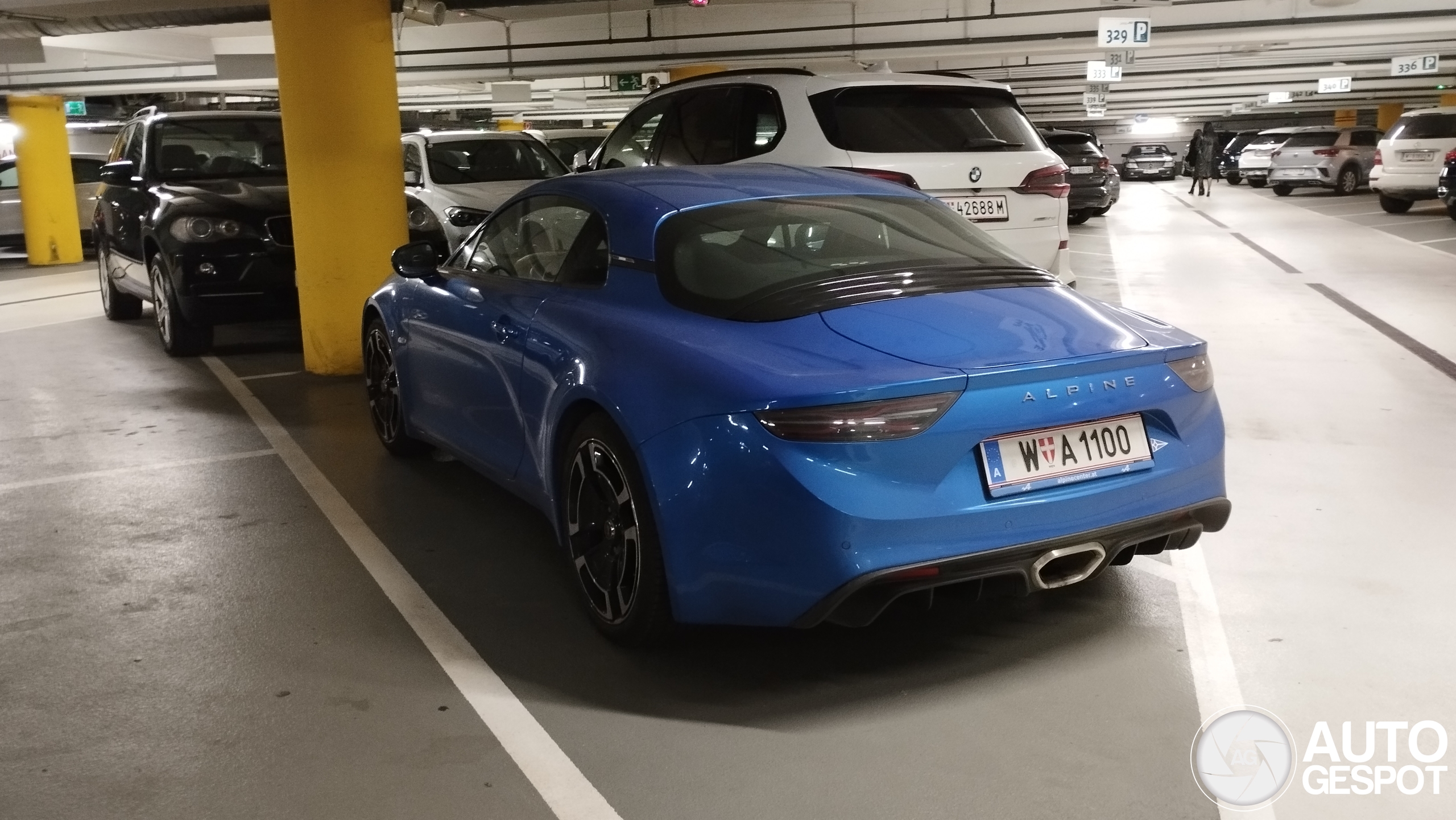 Alpine A110 Première Edition - 01 March 2024 - Autogespot