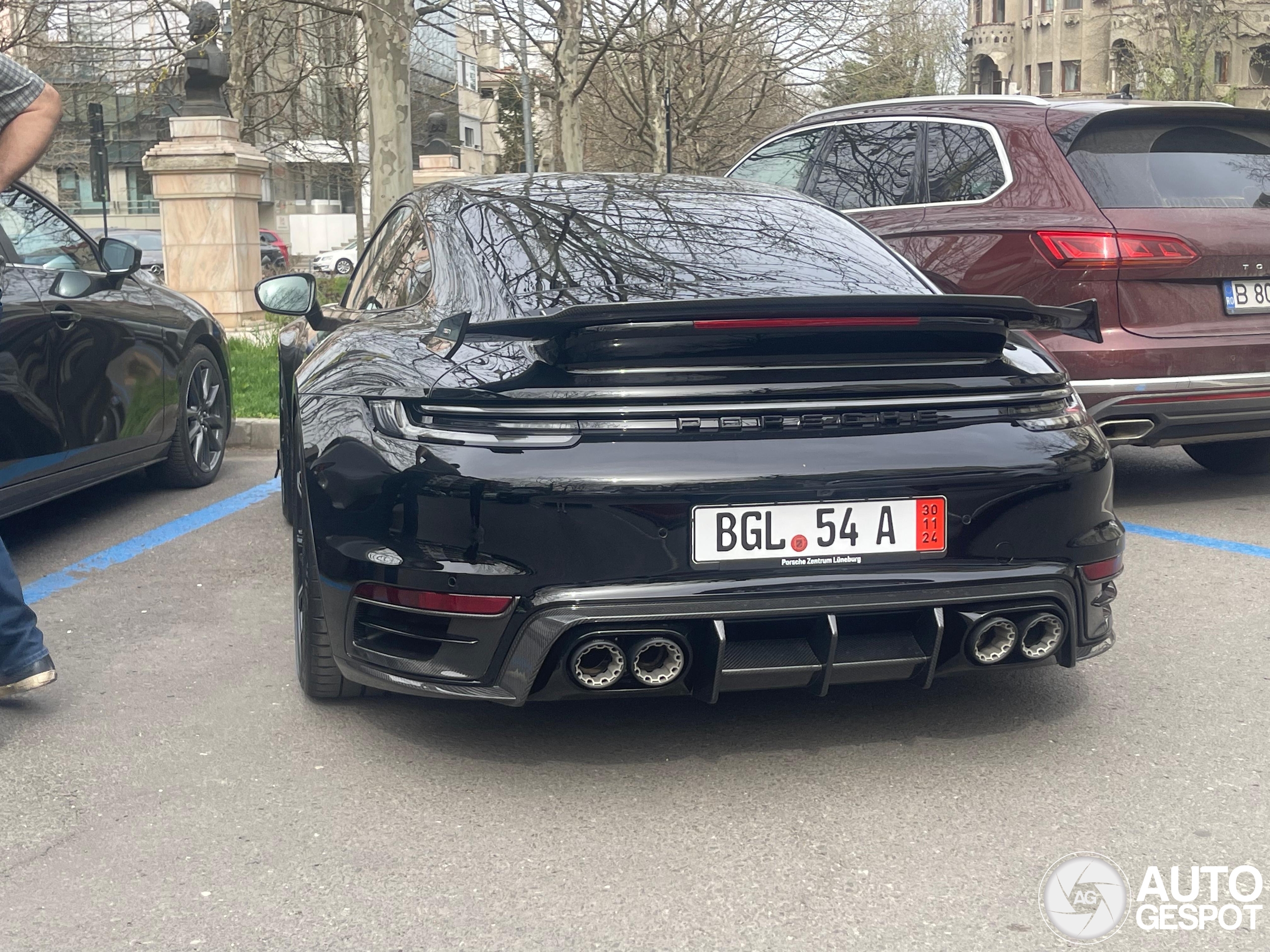 Porsche 992 Turbo S MkI Brabus 820 - 01 April 2024 - Autogespot