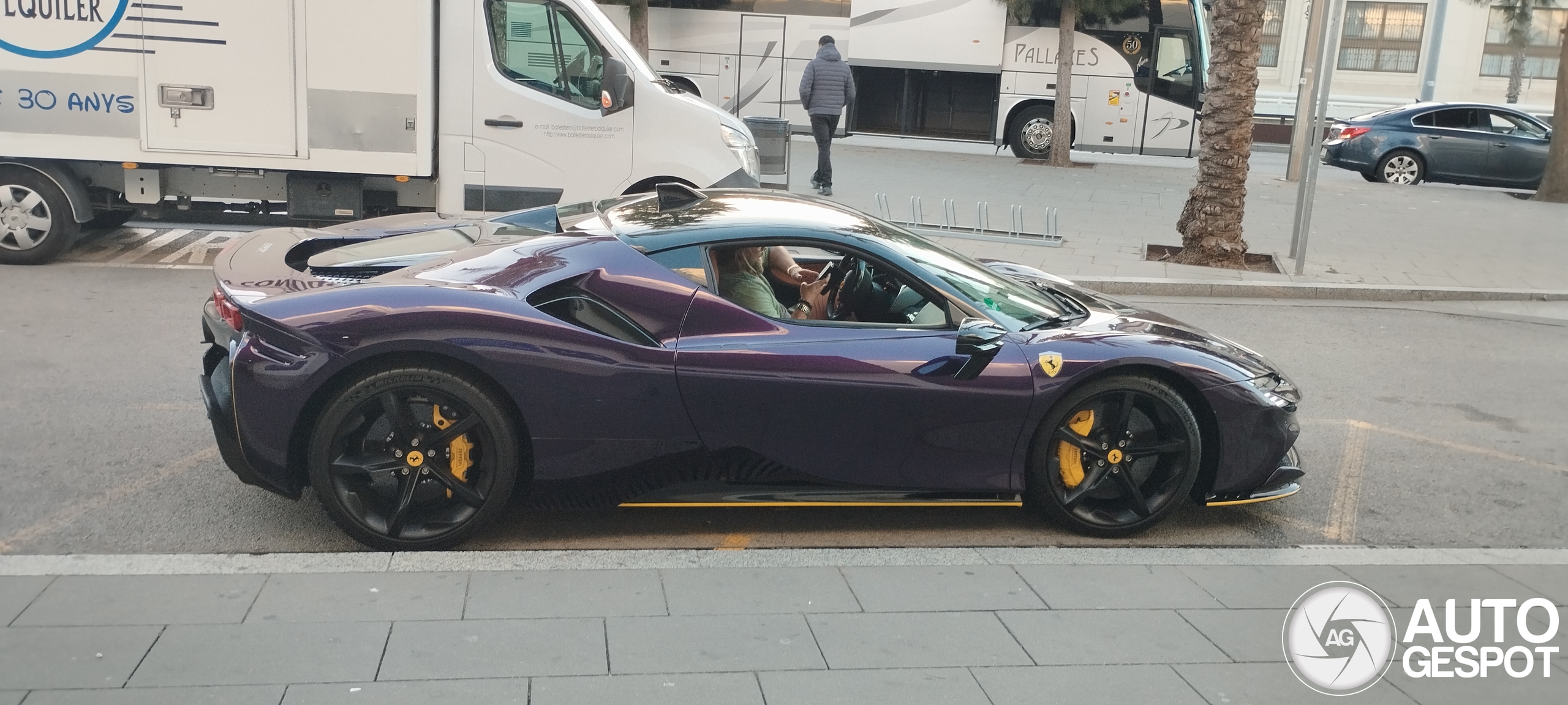 Ferrari SF90 Stradale - 26 April 2024 - Autogespot