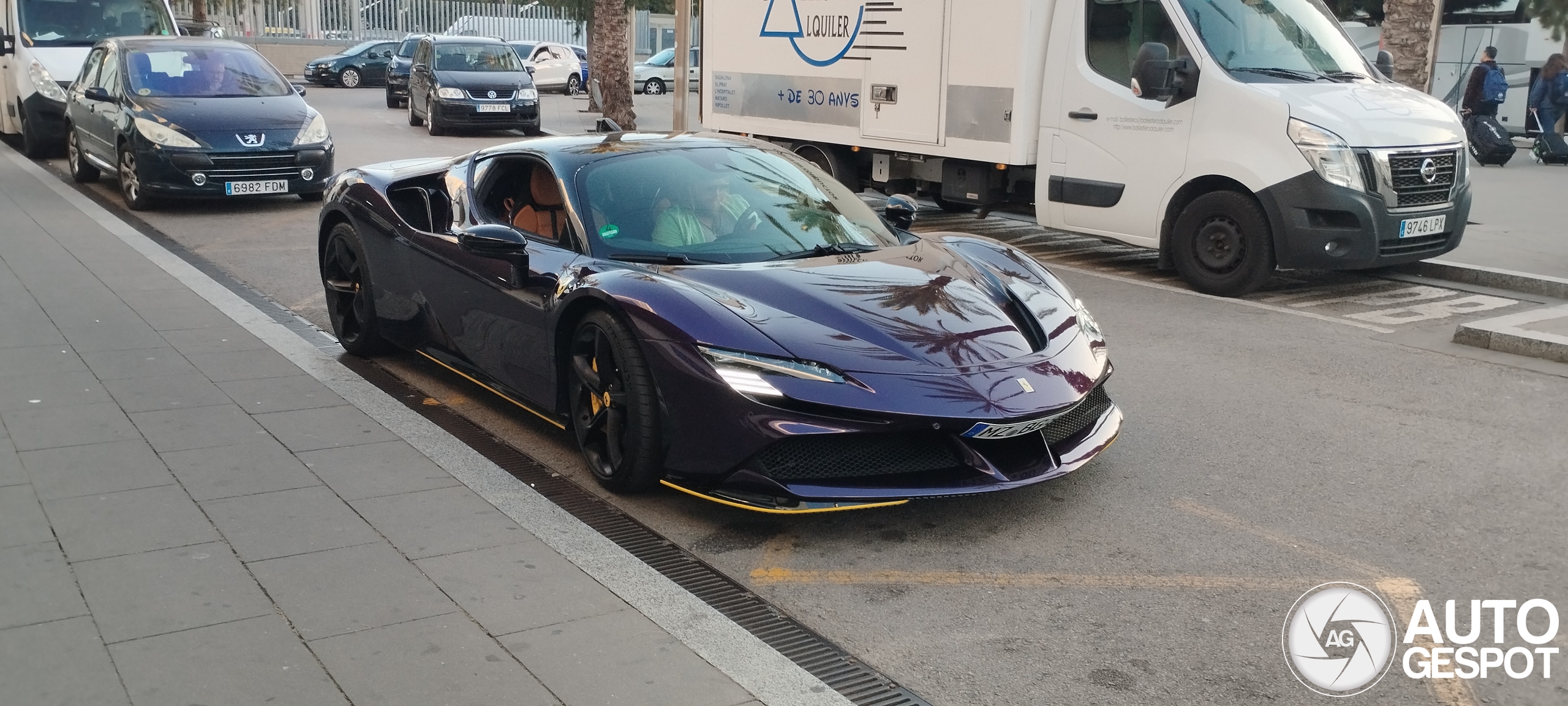 Ferrari SF90 Stradale - 26 April 2024 - Autogespot