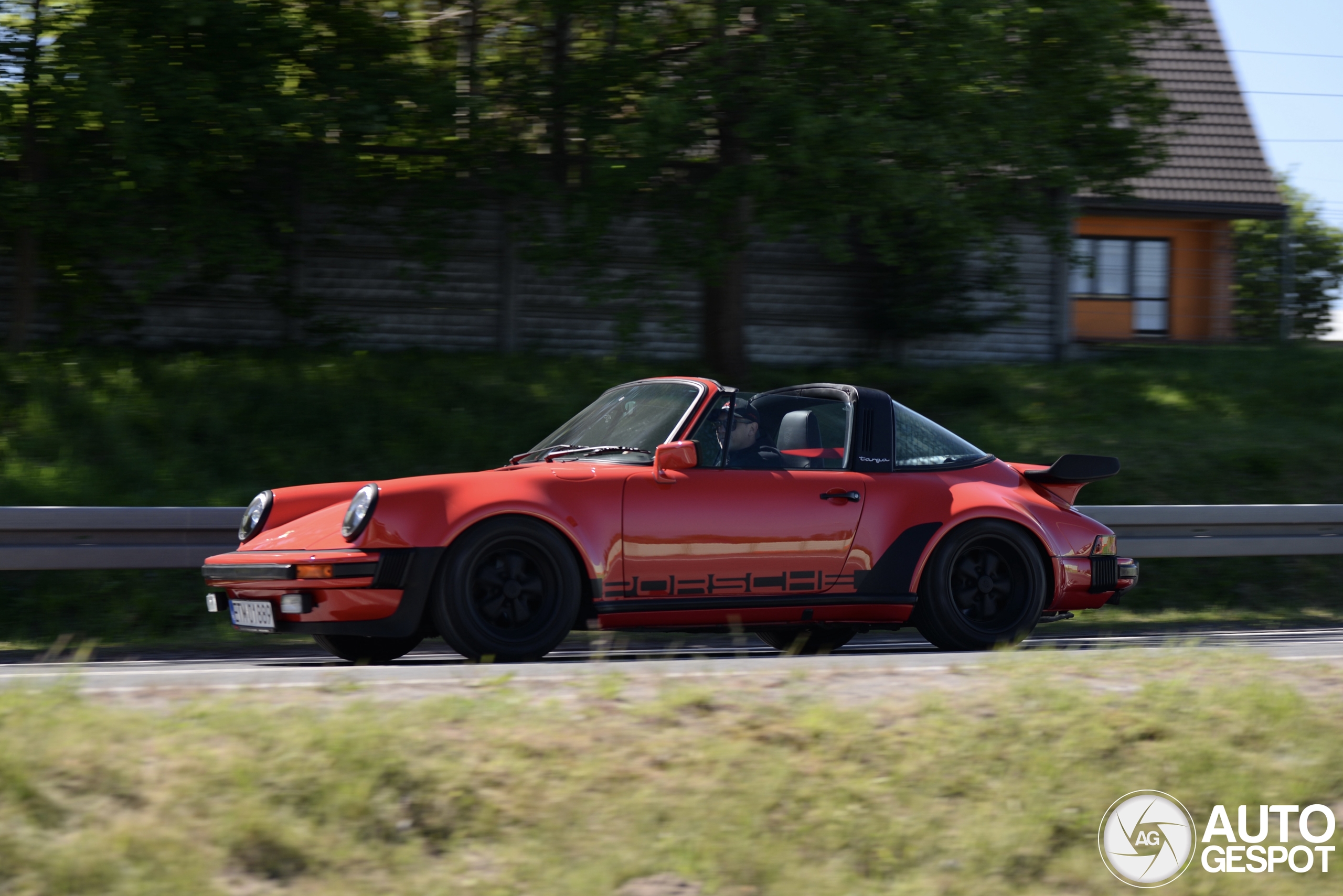 Porsche 930 Turbo Targa - 12 May 2024 - Autogespot