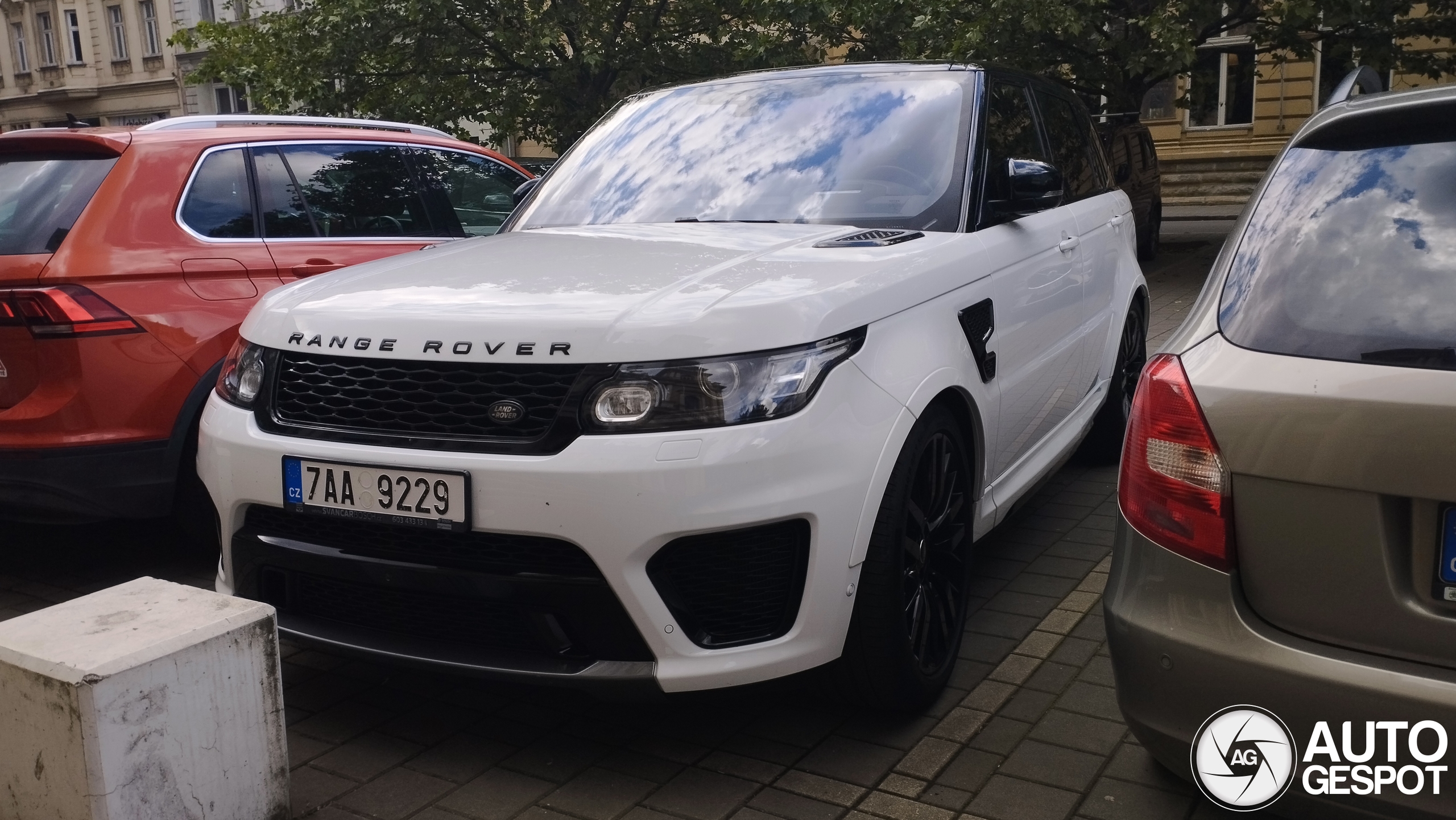 Land Rover Range Rover Sport SVR - 23 May 2024 - Autogespot