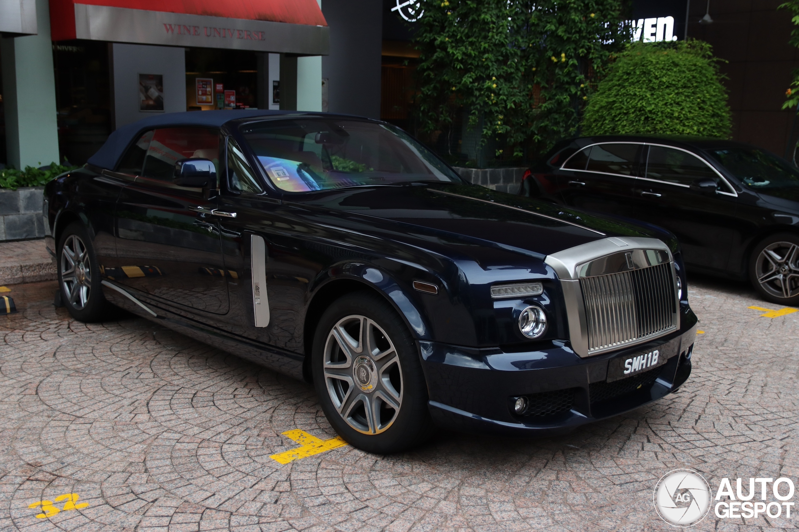 Rolls-Royce Phantom Drophead Coupé Mansory Bel Air - 23 May 2024 ...