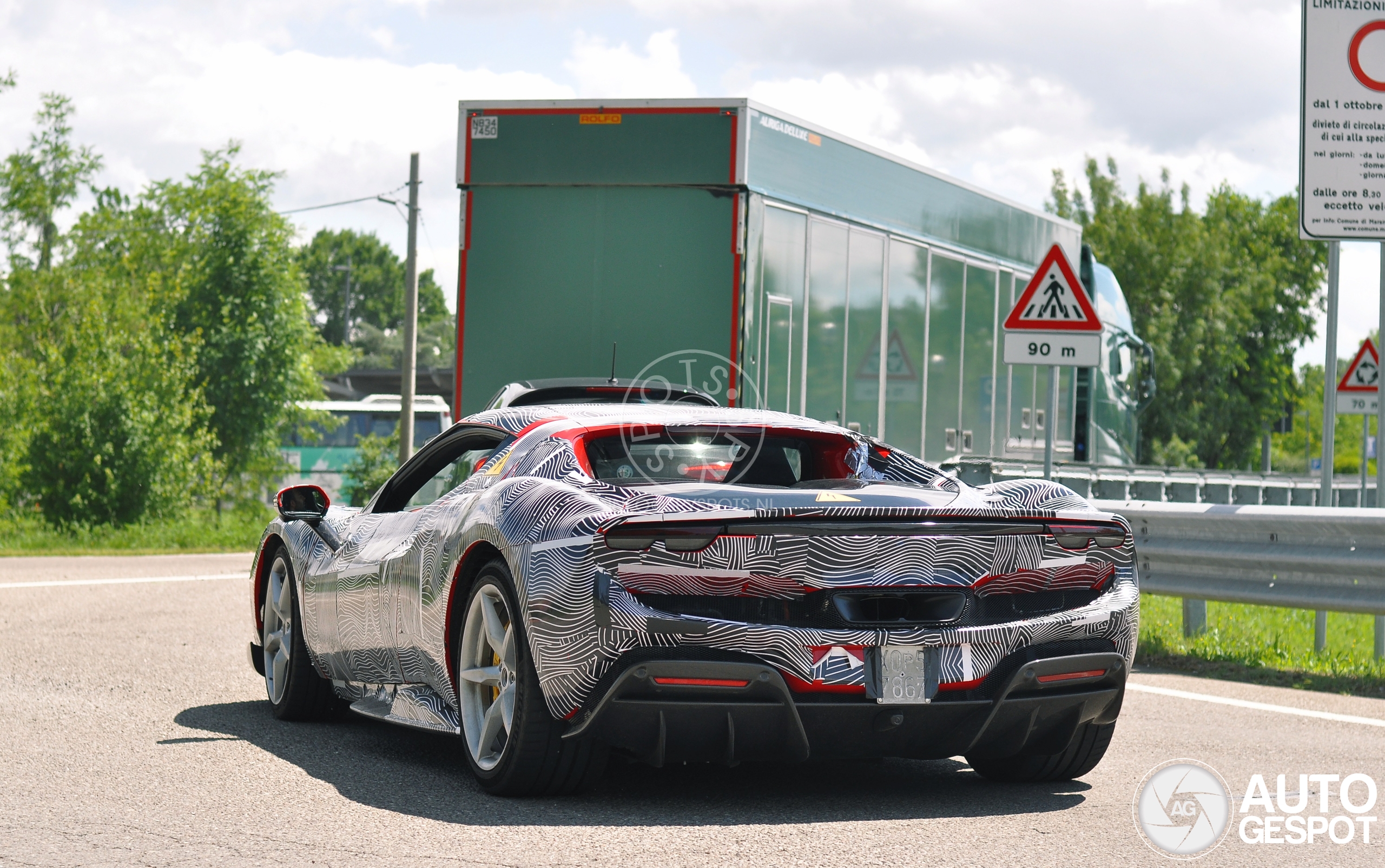 Ferrari 296 Speciale Mule - 25 May 2024 - Autogespot