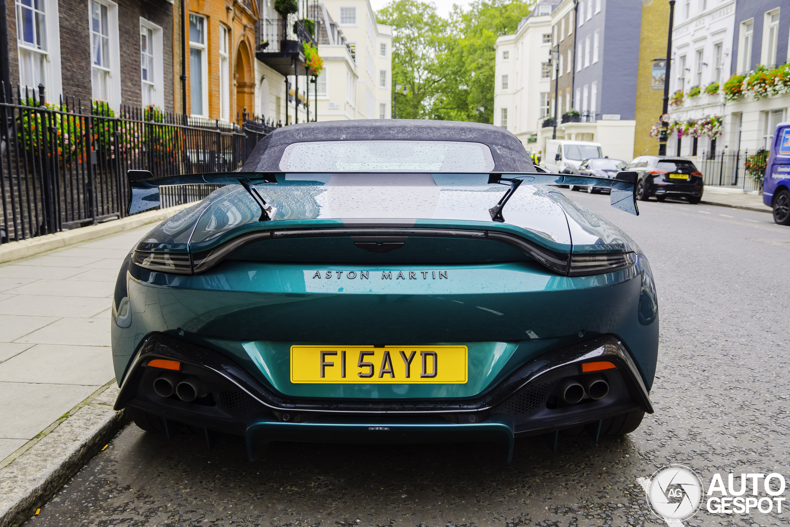 Aston Martin V8 Vantage Formula 1 Edition Roadster - 21 July 2024 ...