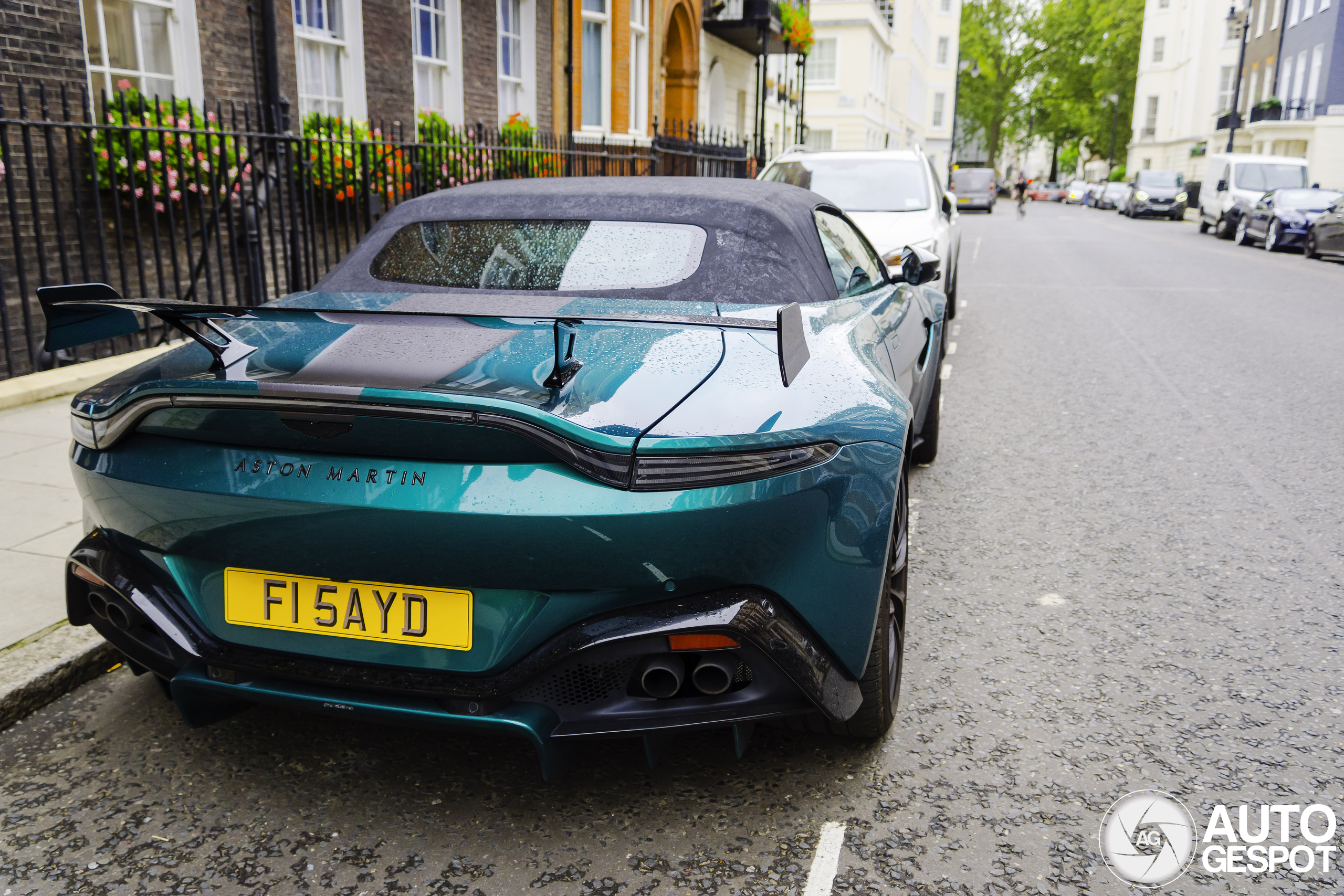 Aston Martin V8 Vantage Formula 1 Edition Roadster - 21 July 2024 ...