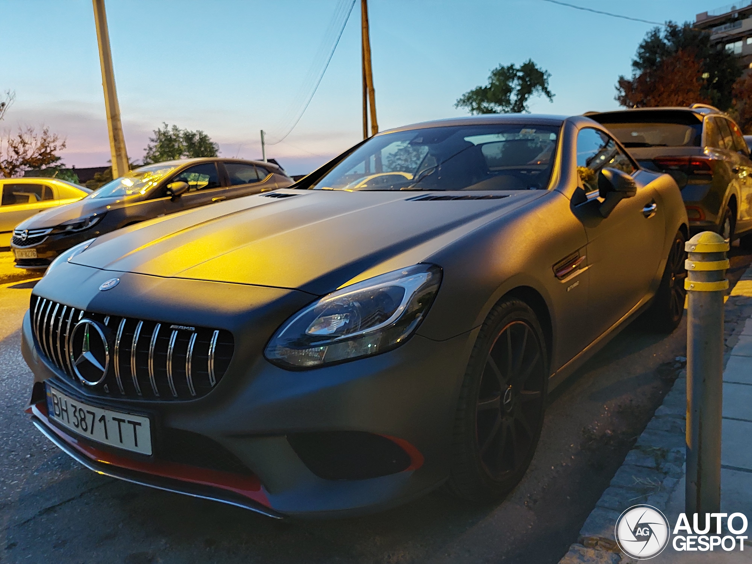 Mercedes-AMG SLC 43 R172 RedArt Edition - 10 August 2024 - Autogespot