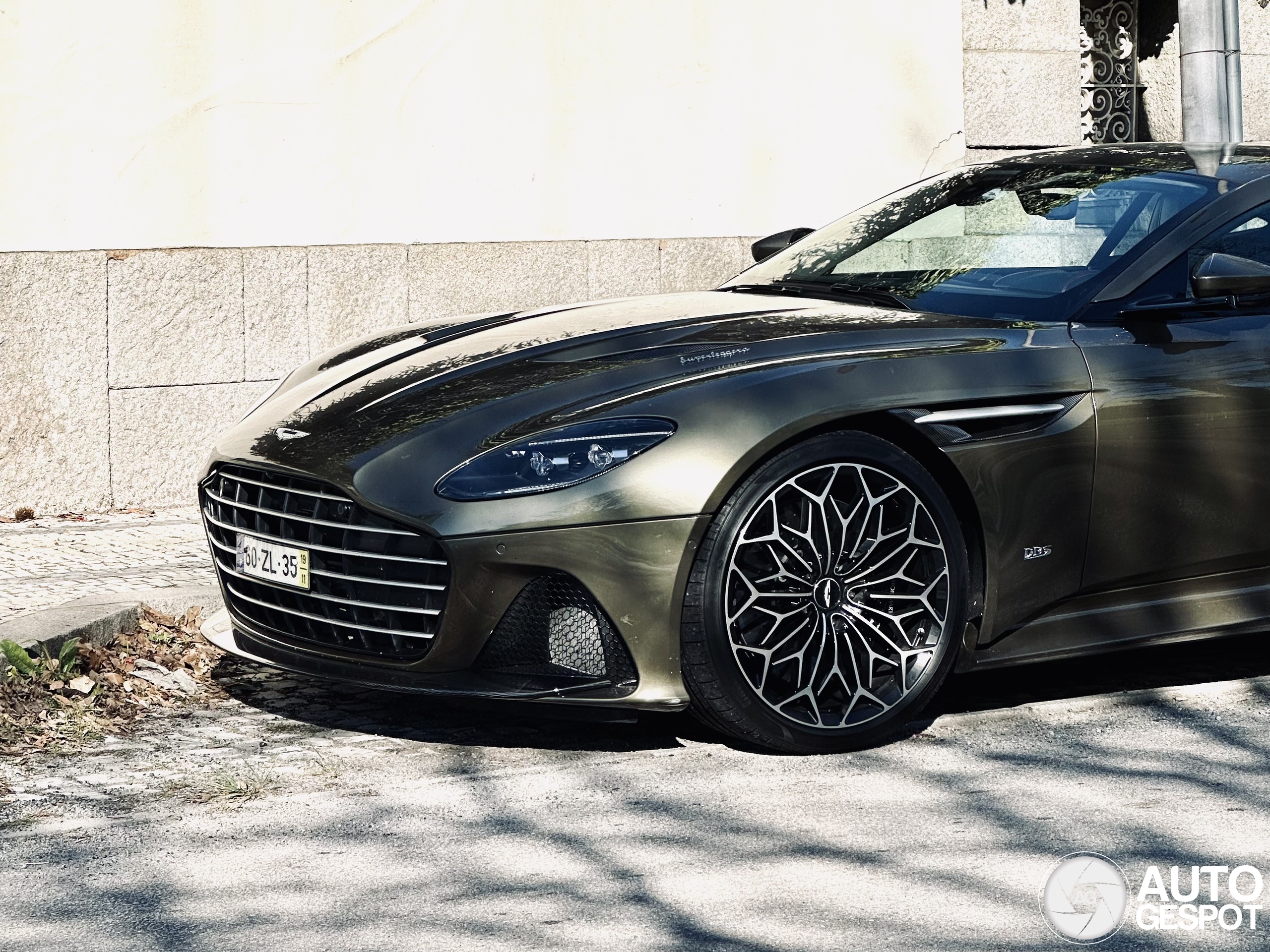 Aston Martin DBS Superleggera OHMSS Edition - 16 August 2024 - Autogespot