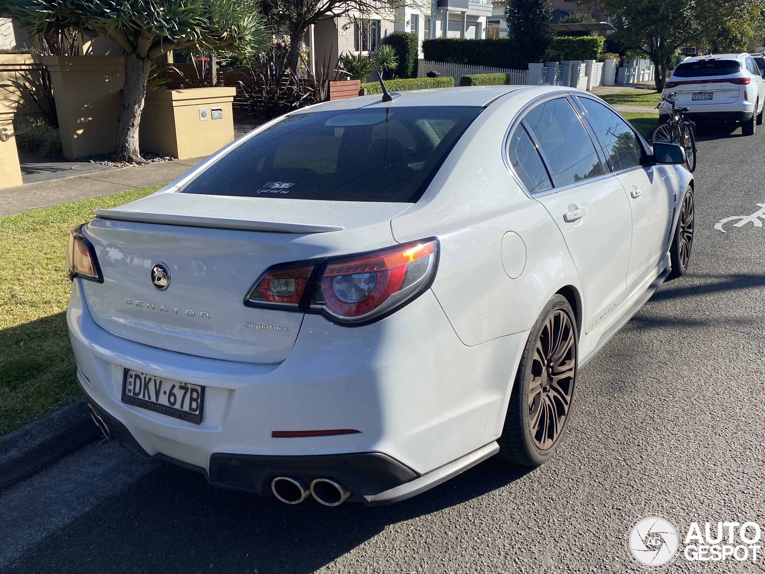 Holden HSV Gen-F2 Senator Signature - 23 August 2024 - Autogespot