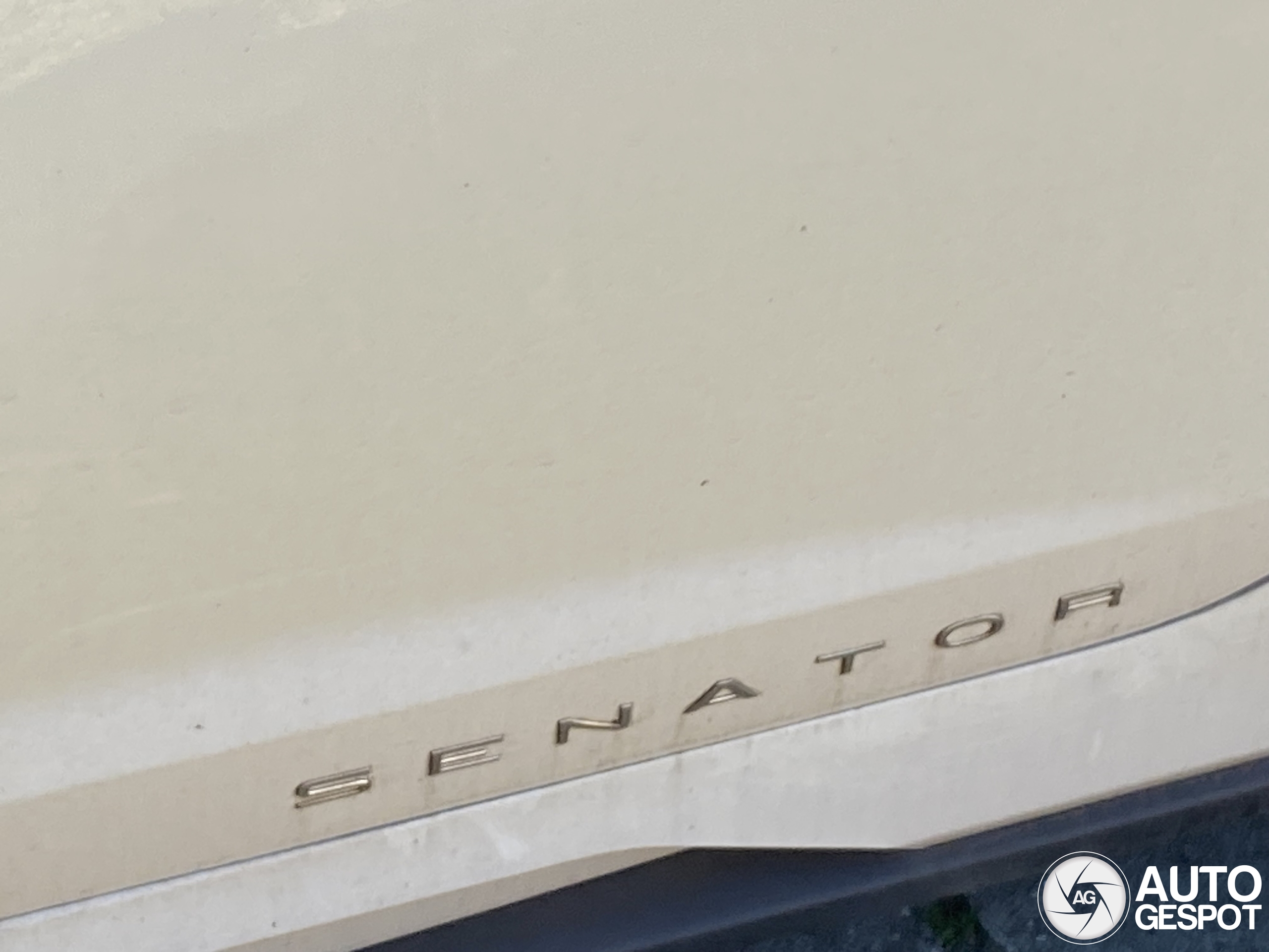 Holden HSV Gen-F2 Senator Signature - 23 August 2024 - Autogespot