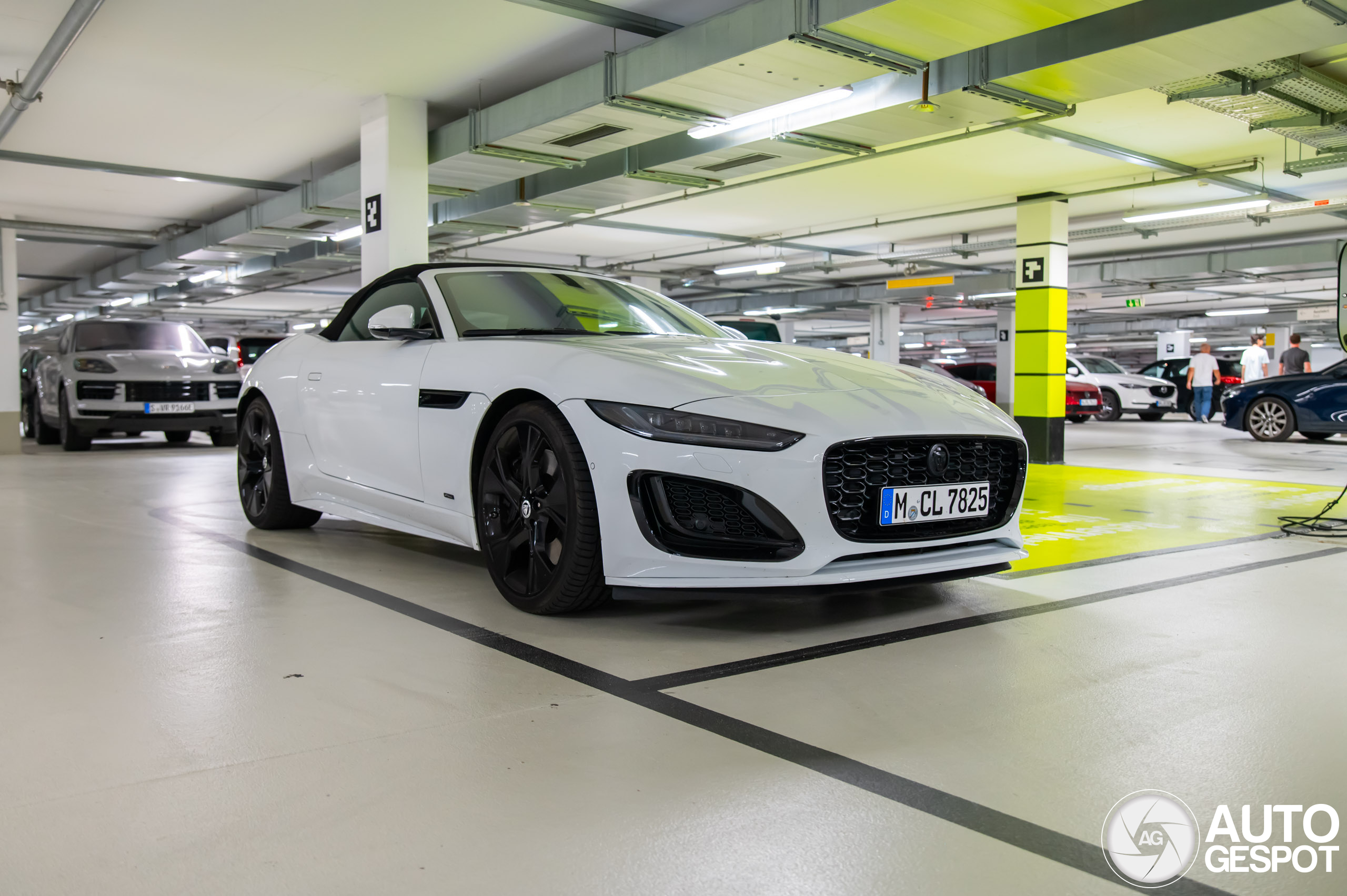 Jaguar F-TYPE P450 Convertible 2020 - 25 August 2024 - Autogespot