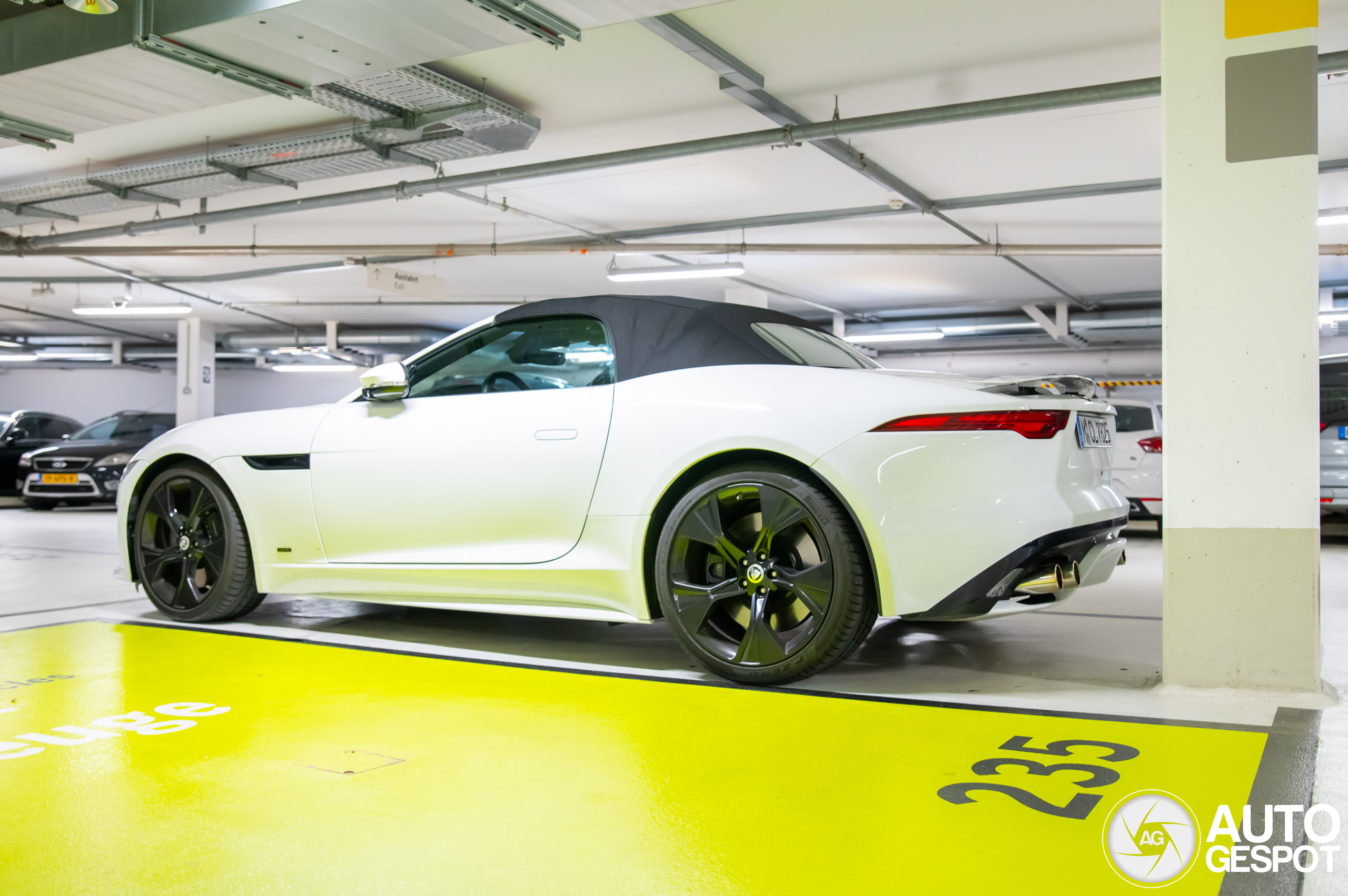 Jaguar F-TYPE P450 Convertible 2020 - 25 August 2024 - Autogespot