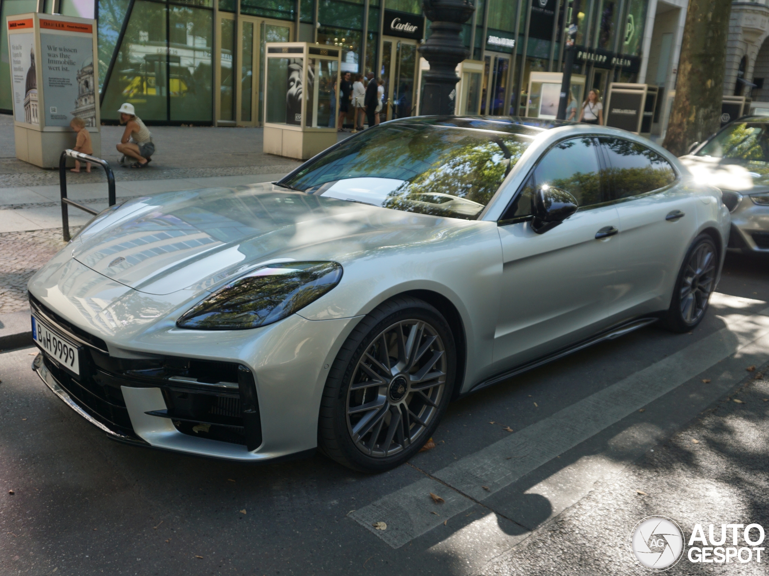 Porsche 972 Panamera Turbo E-Hybrid - 26 August 2024 - Autogespot