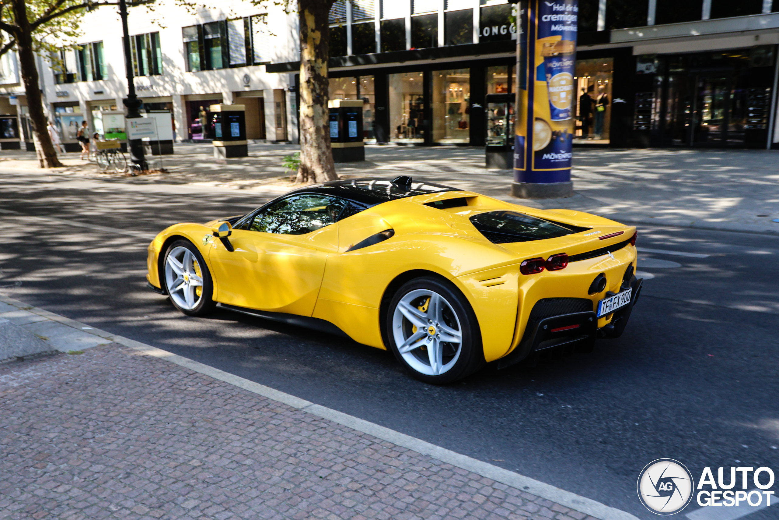 Ferrari SF90 Stradale - 07 September 2024 - Autogespot