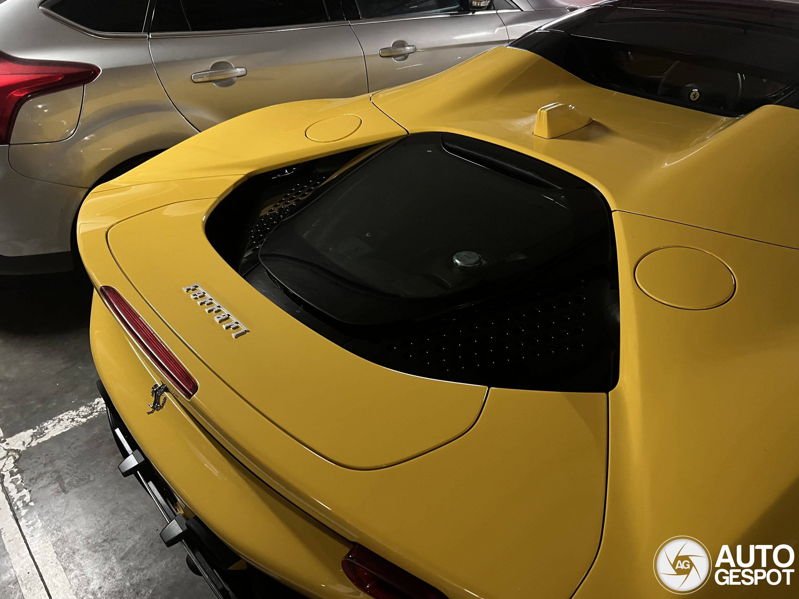 Ferrari SF90 Spider - 11 September 2024 - Autogespot