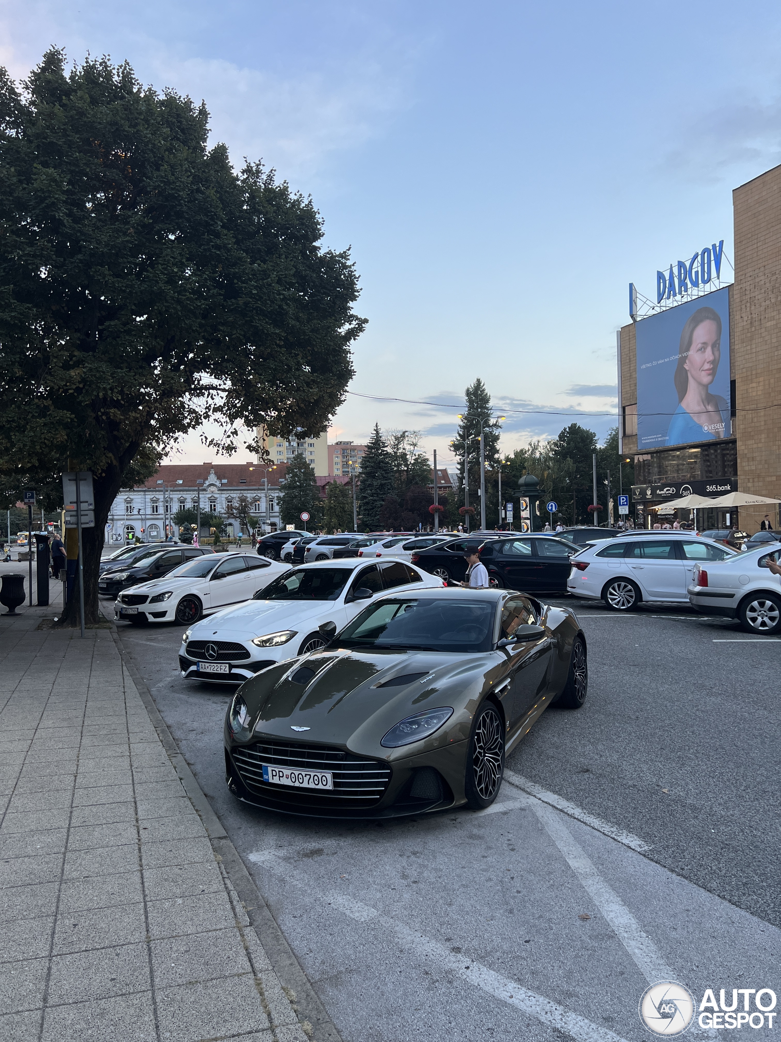 Aston Martin DBS Superleggera OHMSS Edition - 12 September 2024 ...