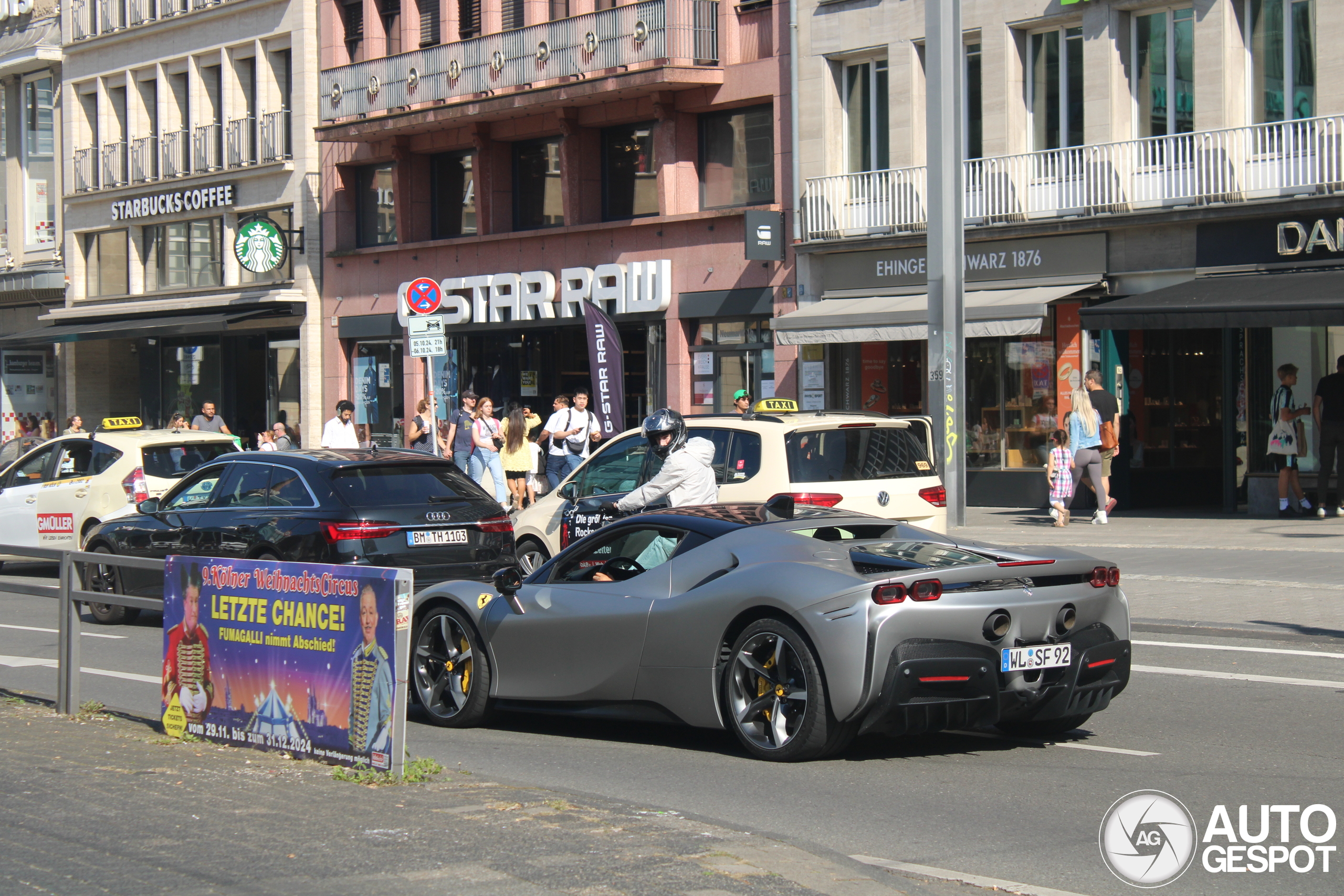 Ferrari SF90 Stradale - 22 September 2024 - Autogespot