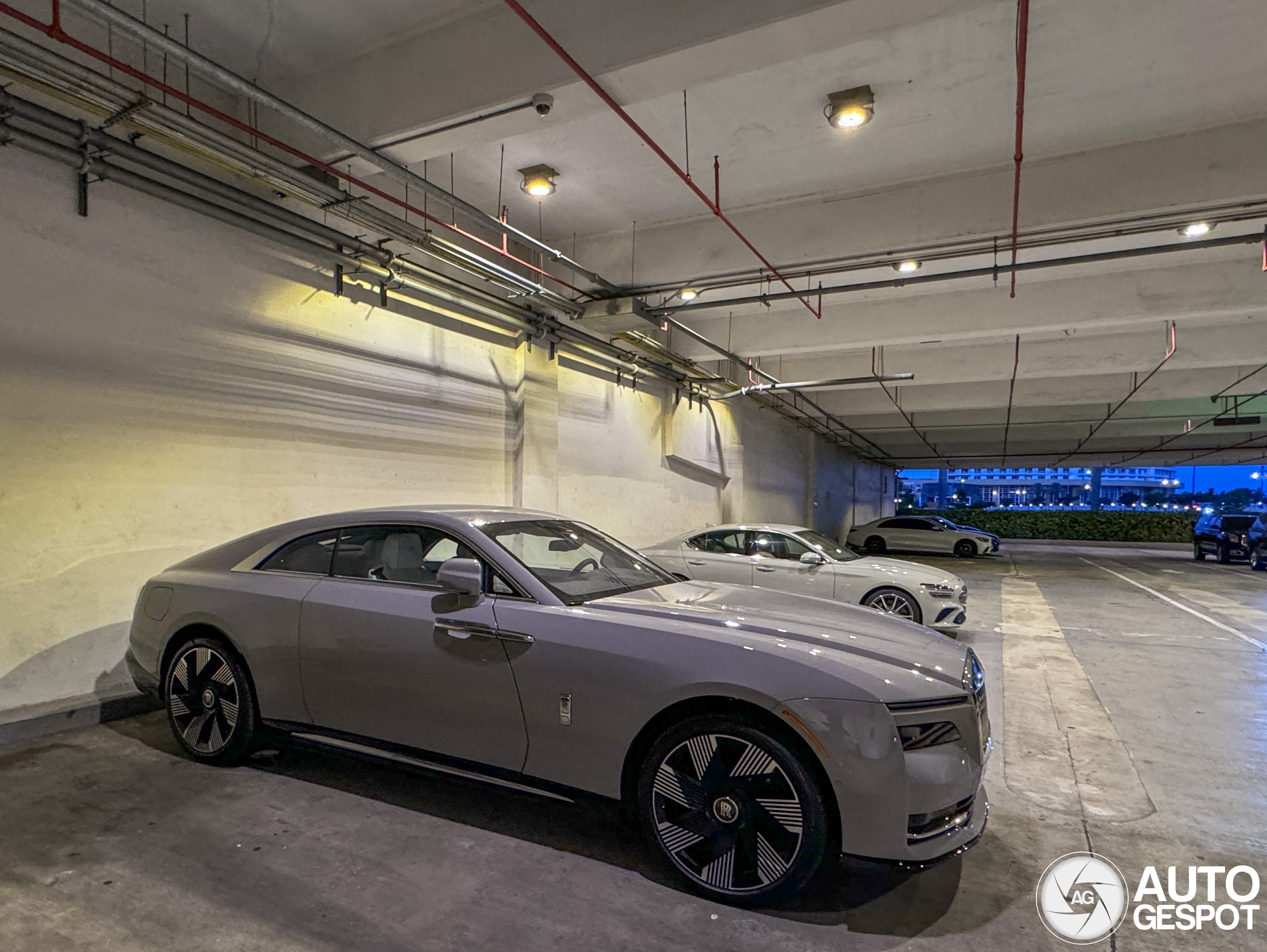 Rolls-Royce Spectre - 09 October 2024 - Autogespot