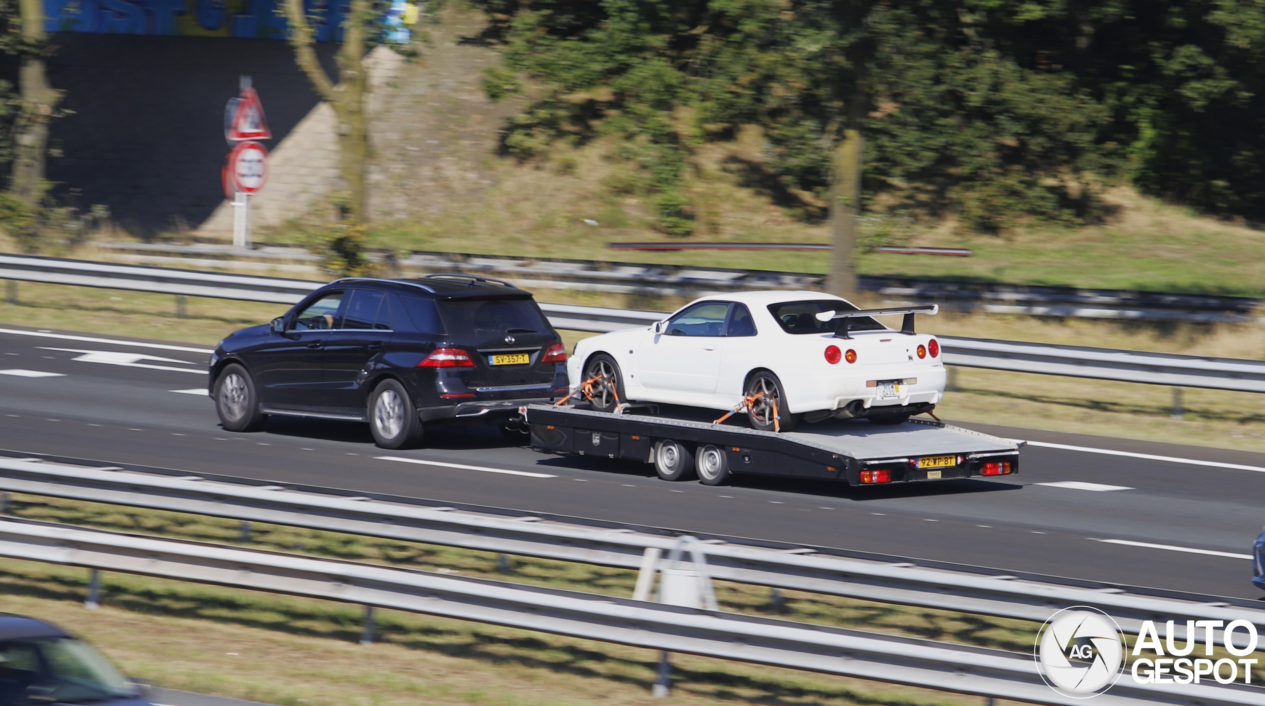 Nissan Skyline R34 GT-R V-Spec - 14 October 2024 - Autogespot
