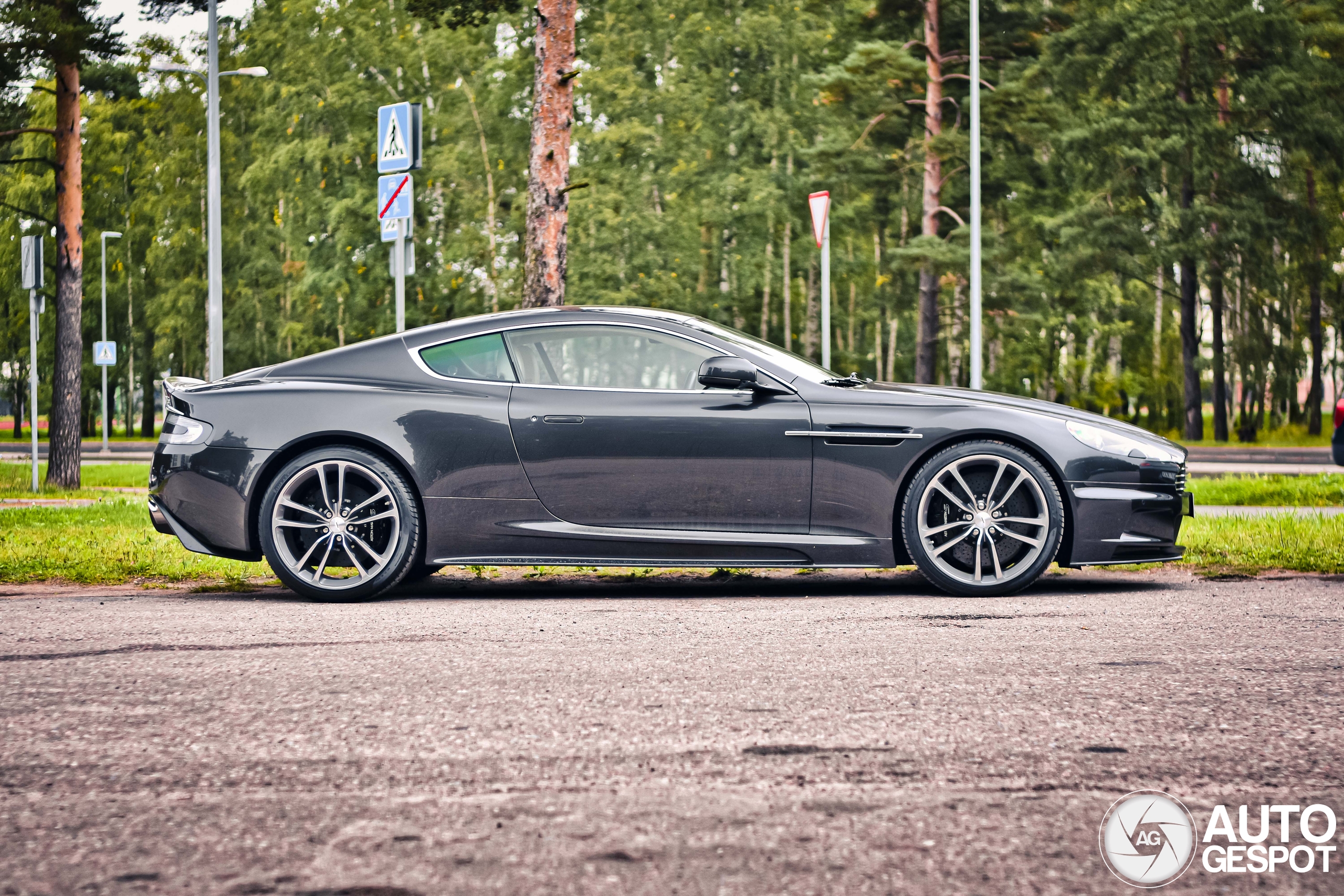 Aston Martin DBS - 16 October 2024 - Autogespot