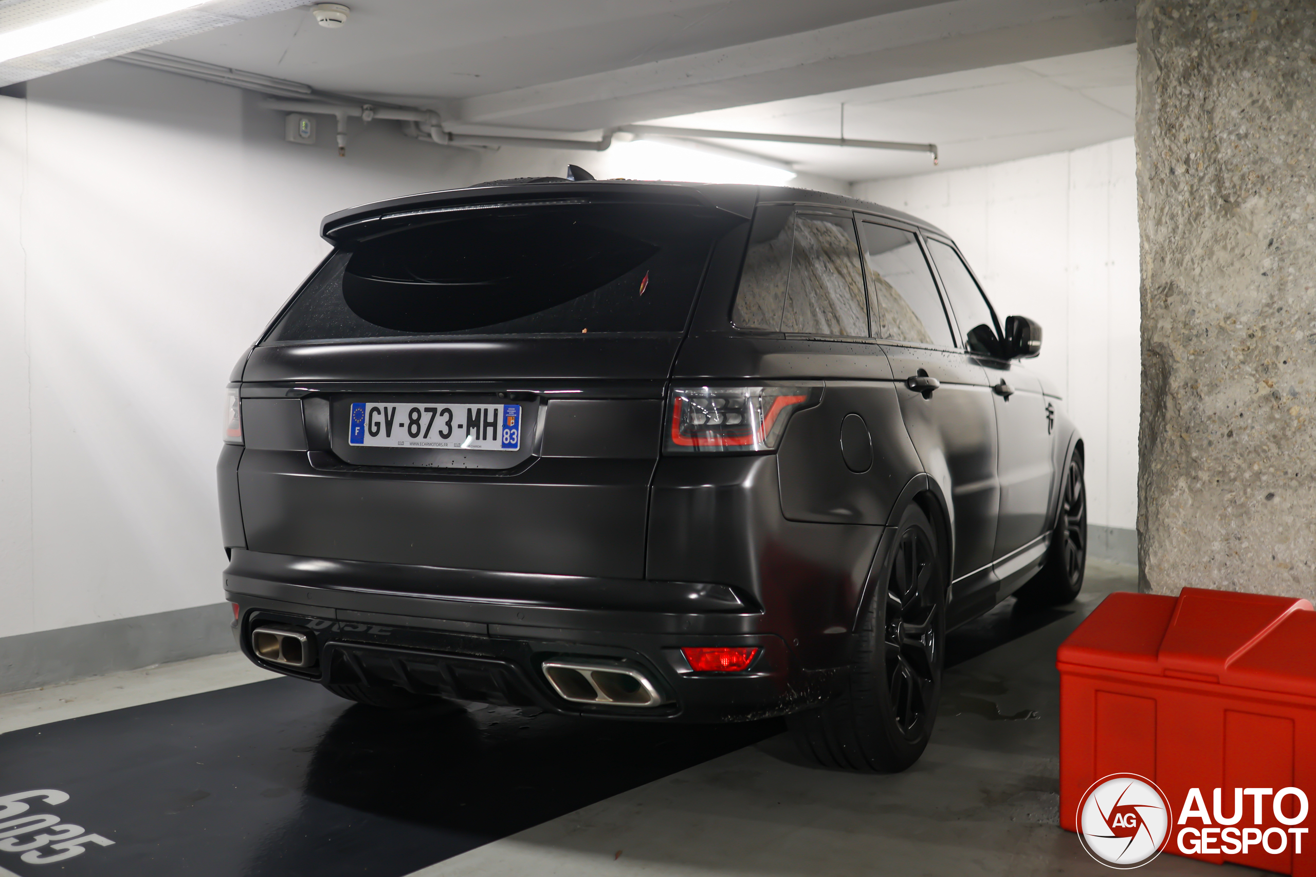 Land Rover Range Rover Sport SVR 2018 - 18 October 2024 - Autogespot