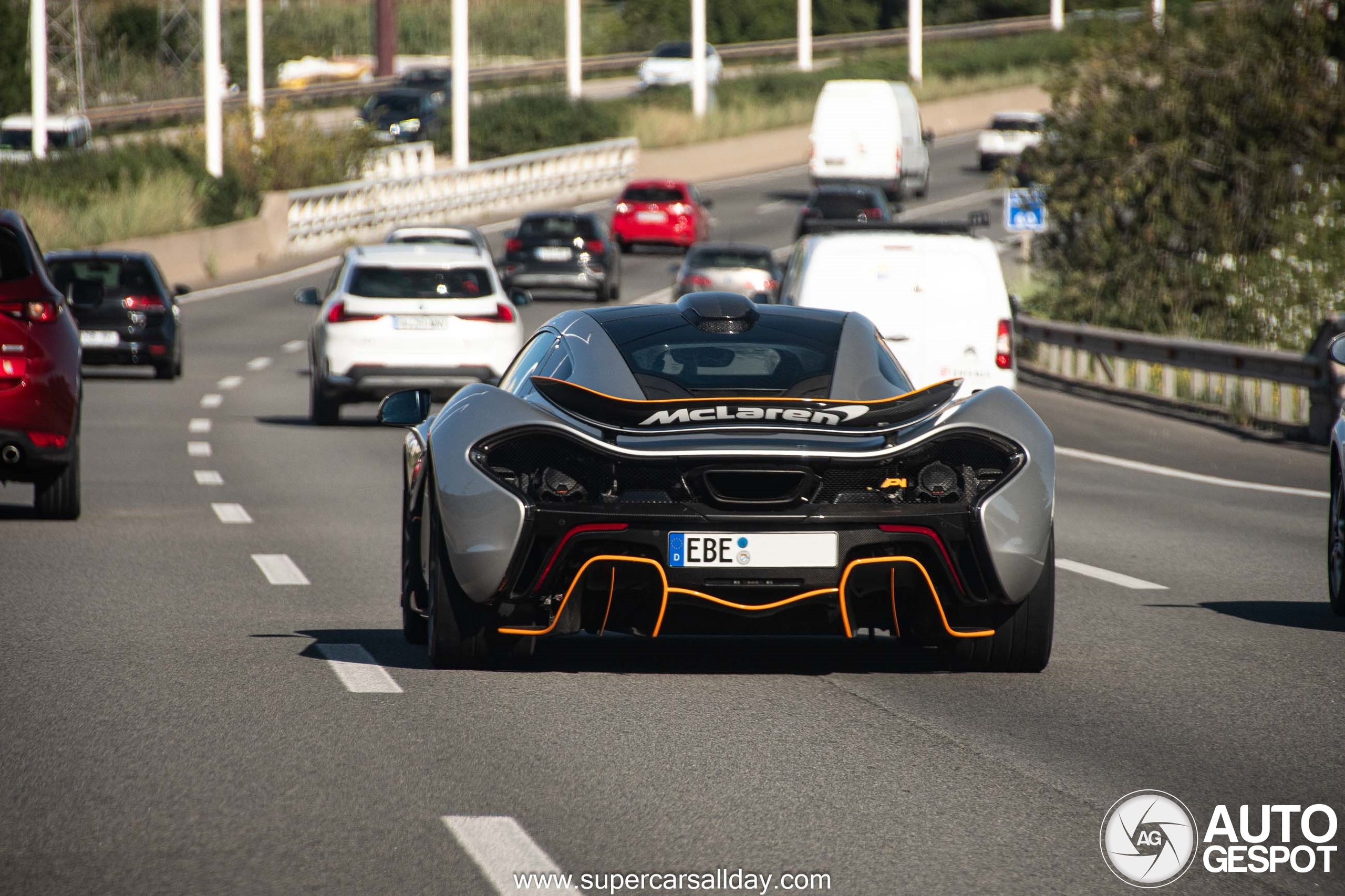 McLaren P1 - 20 October 2024 - Autogespot
