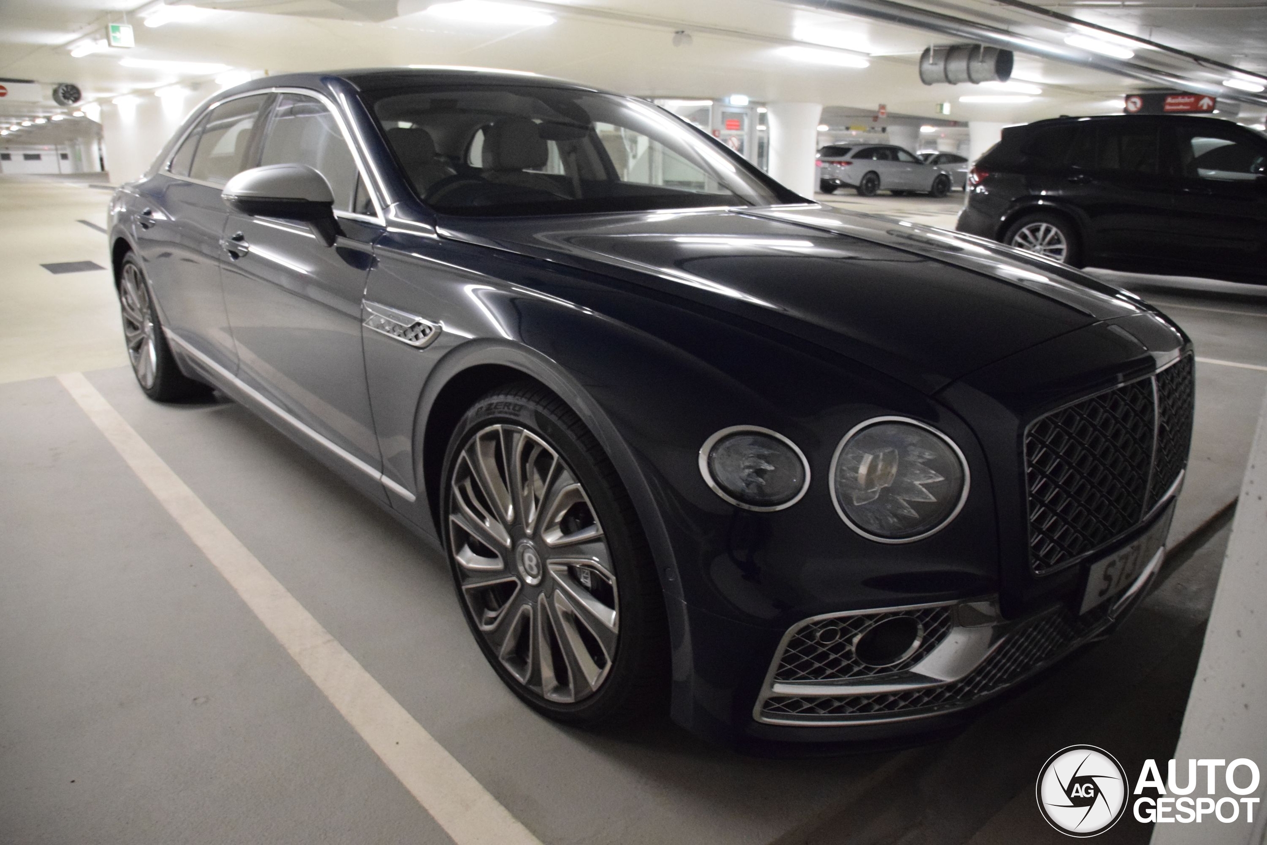 Bentley Flying Spur W12 2022 Mulliner - 02 November 2024 - Autogespot