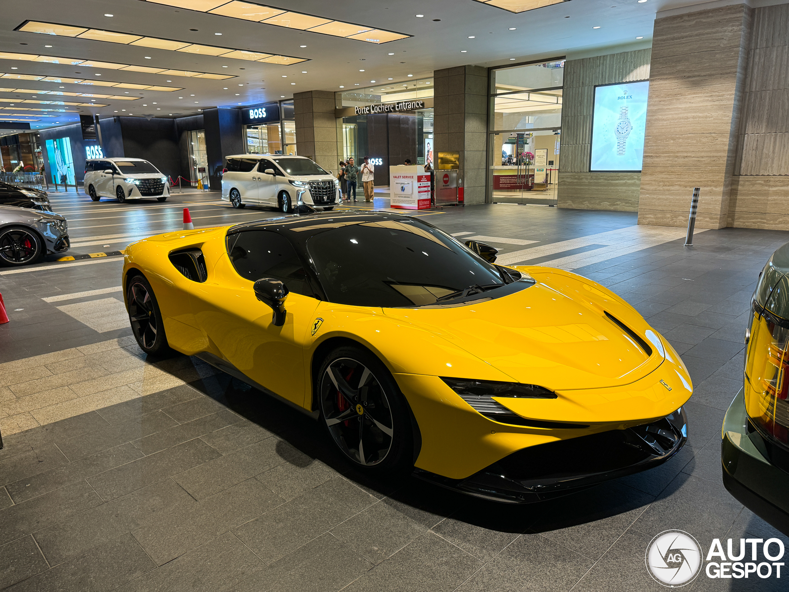 Ferrari SF90 Stradale - 07 November 2024 - Autogespot
