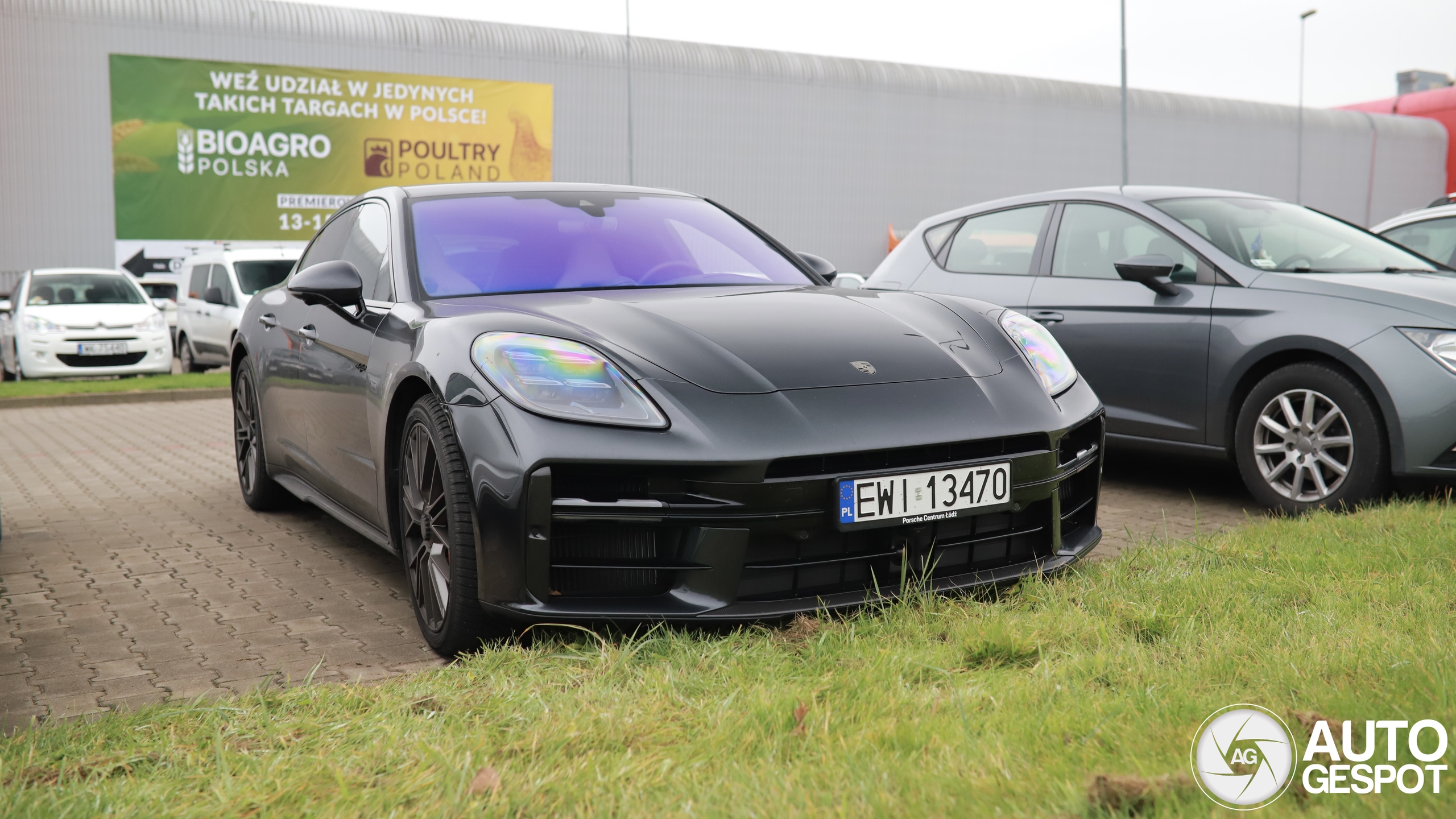 Porsche 972 Panamera Turbo E-Hybrid - 16 November 2024 - Autogespot