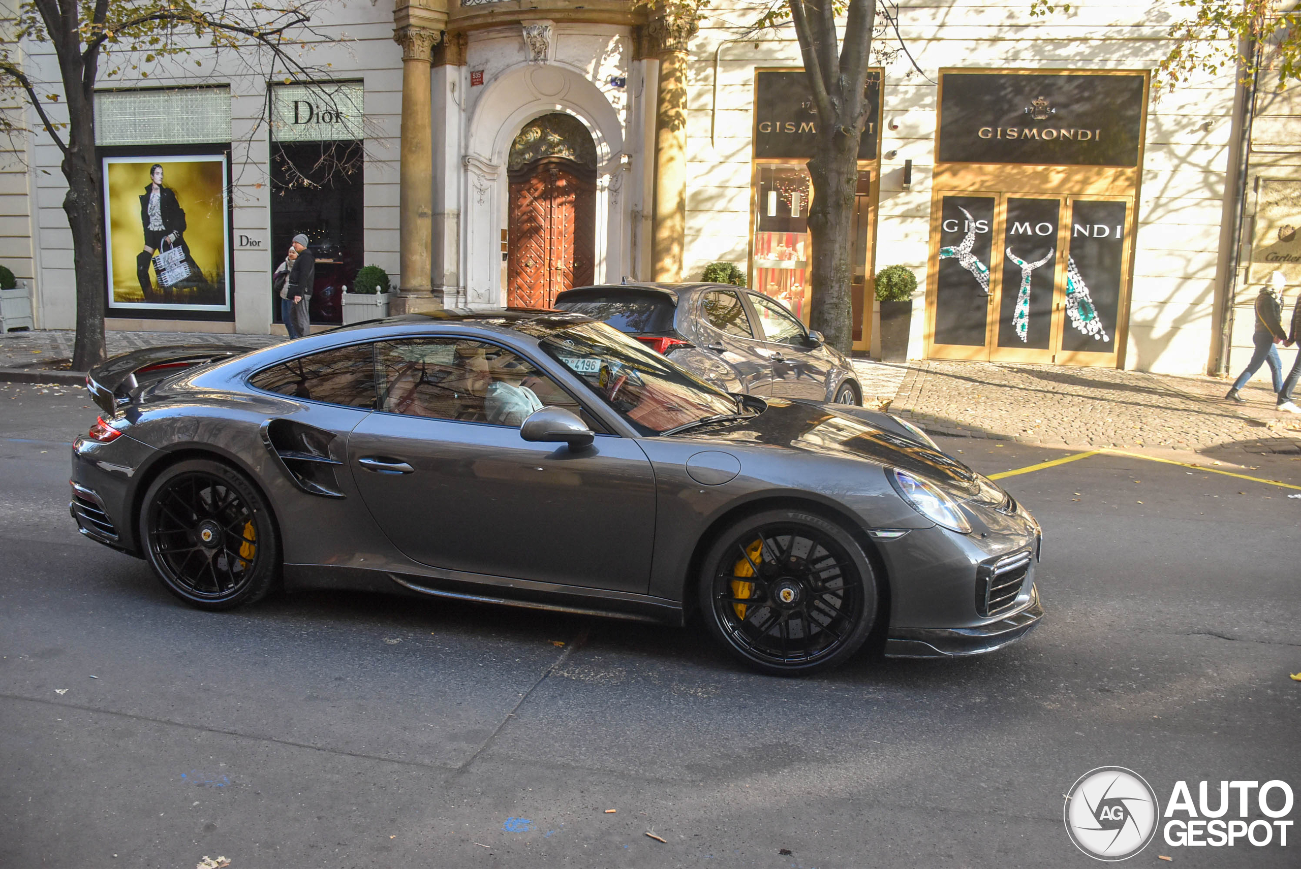 Porsche Mansory 991 Turbo S MkII Collage Edition - 24 November 2024 ...