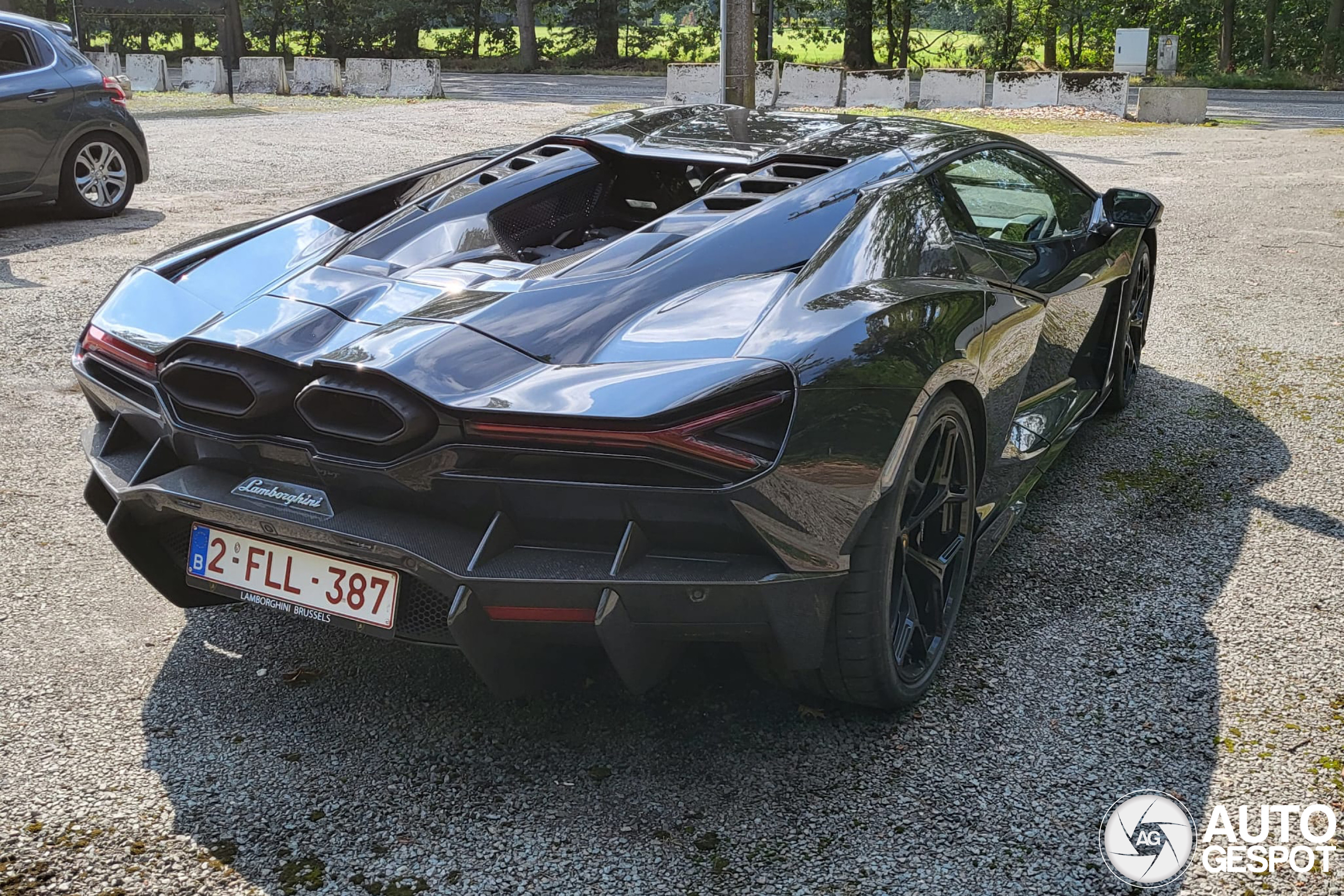 Lamborghini Revuelto - 25 November 2024 - Autogespot