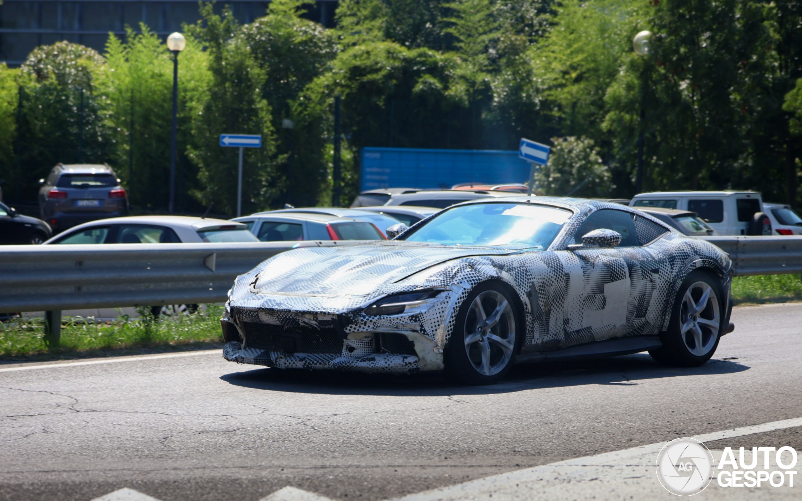 Ferrari Roma M Mule - 02 December 2024 - Autogespot