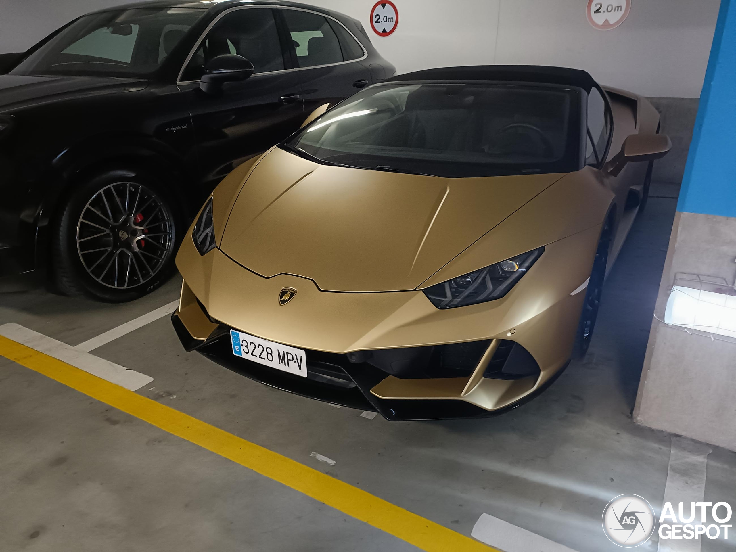 Lamborghini Huracán LP640-4 EVO Spyder - 09 December 2024 - Autogespot
