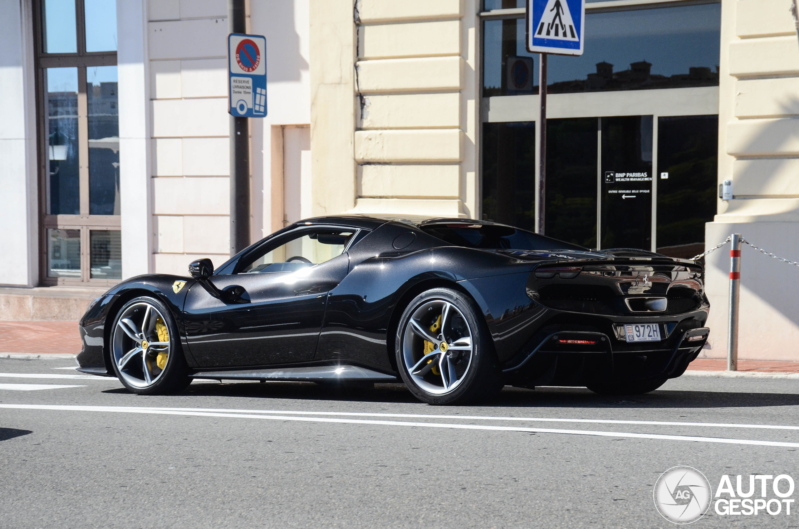 Ferrari 296 GTB - 10 December 2024 - Autogespot