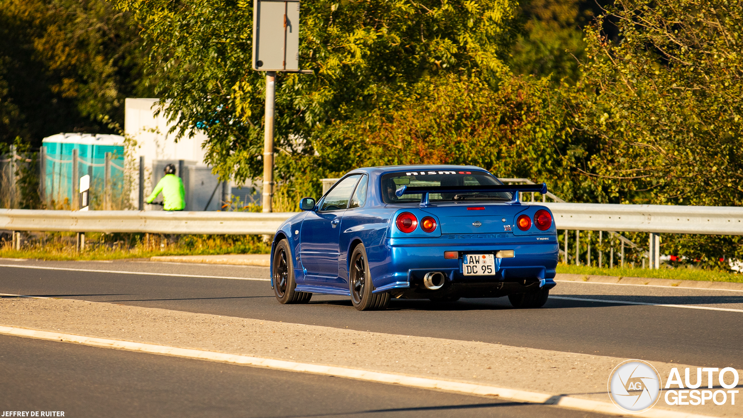 Nissan Skyline R34 GT-R V-Spec - 13 December 2024 - Autogespot