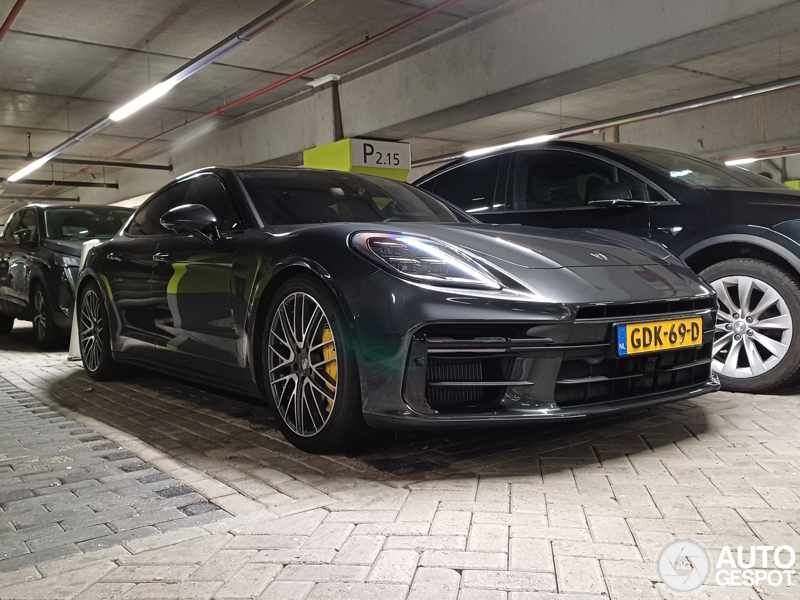 Porsche 972 Panamera Turbo E-Hybrid - 16 December 2024 - Autogespot