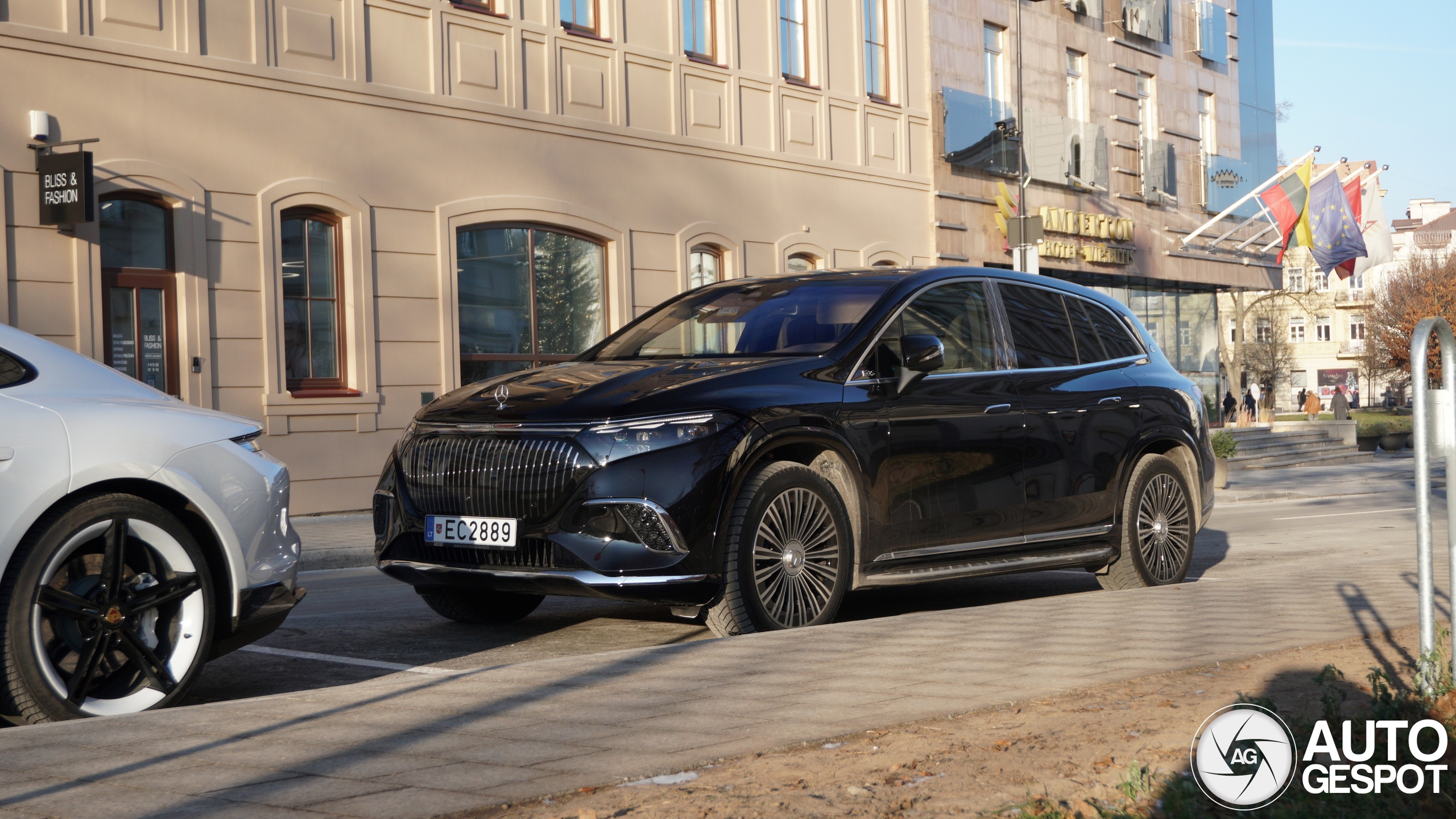 Mercedes-Maybach EQS 680 SUV - 23 December 2024 - Autogespot