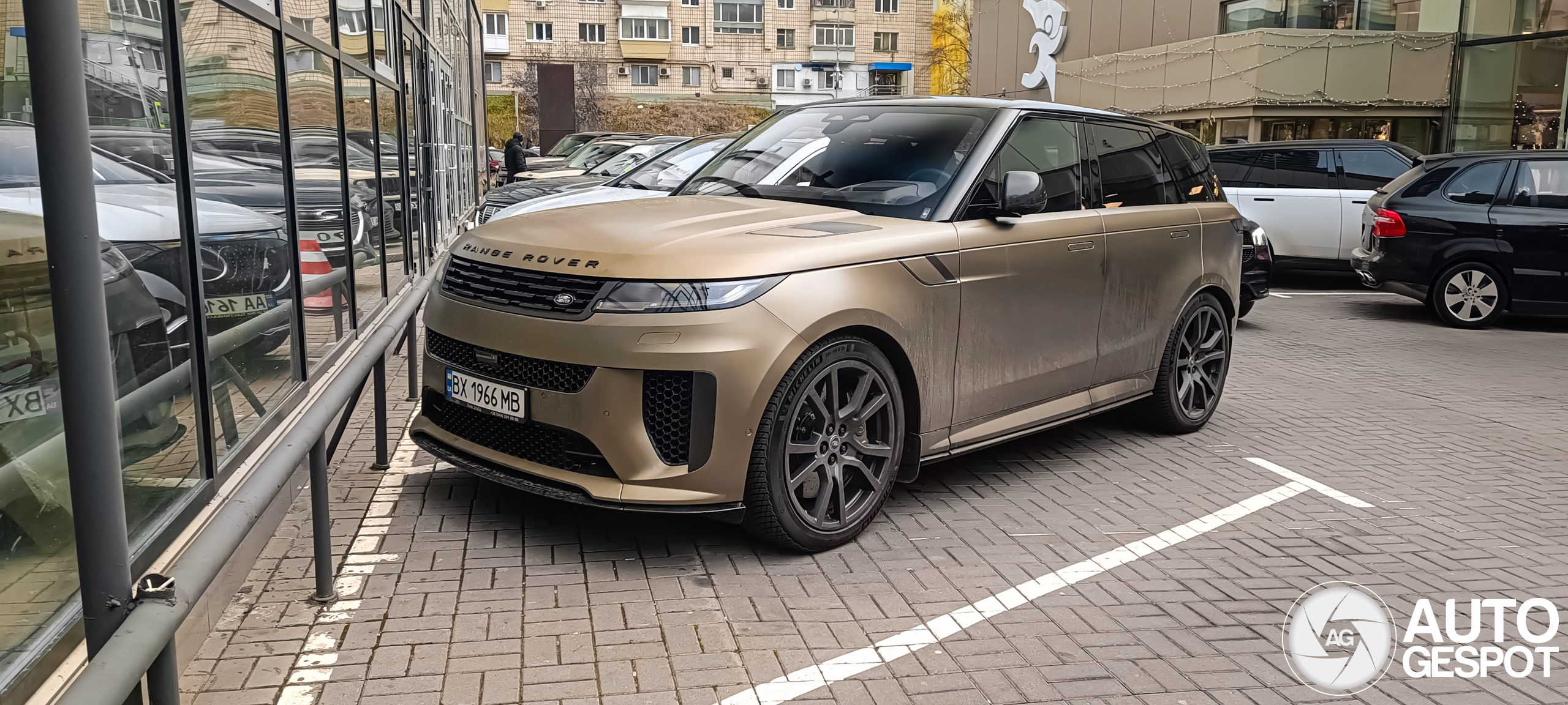 Range Rover Sport SV 2024 Edition One - 01 January 2025 - Autogespot