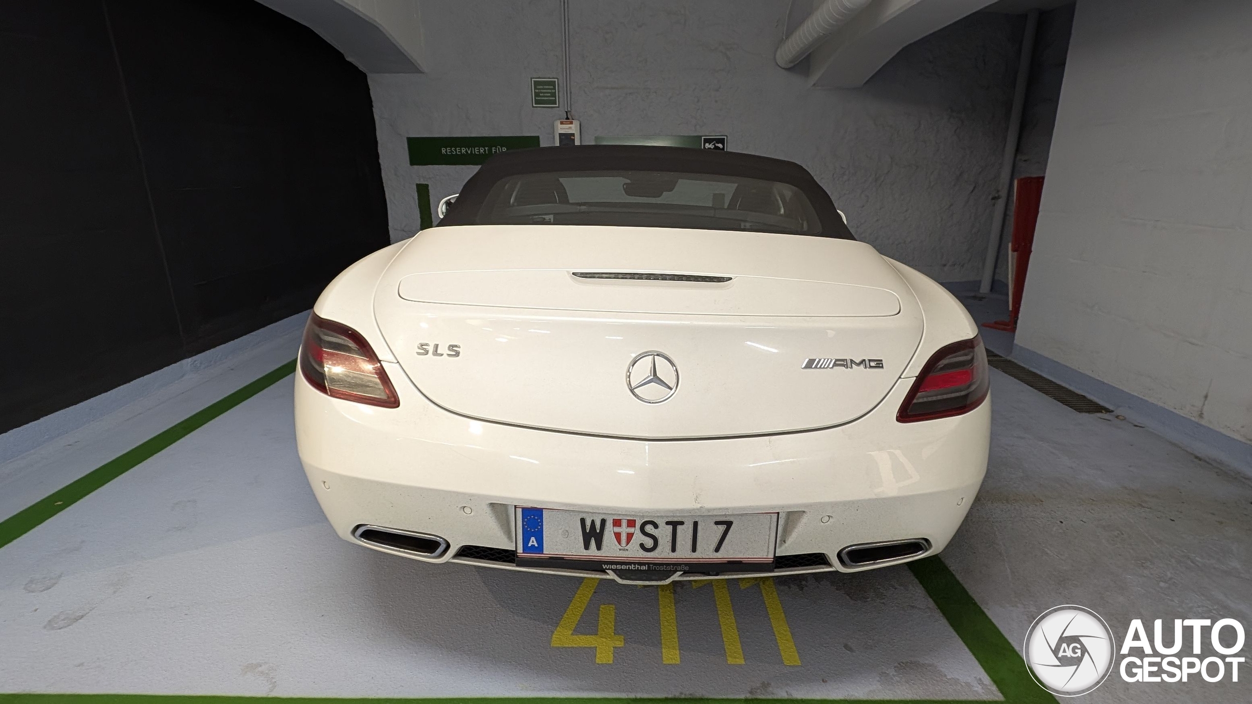 Mercedes-Benz SLS AMG Roadster - 18 January 2025 - Autogespot