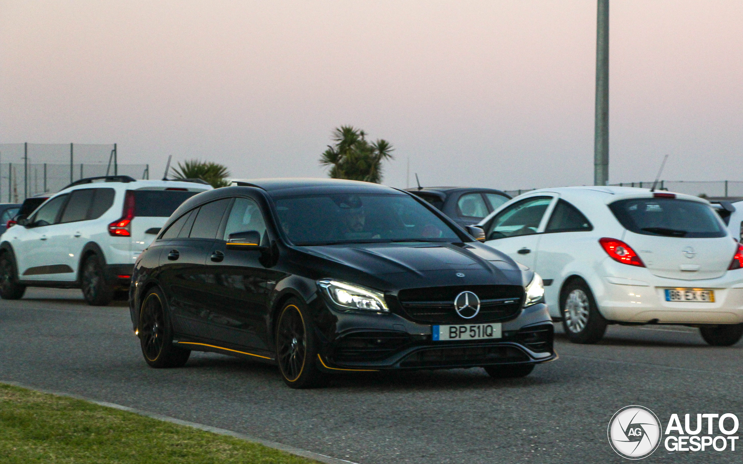 Mercedes-AMG CLA 45 Shooting Brake X117 Yellow Night Edition - 03 ...