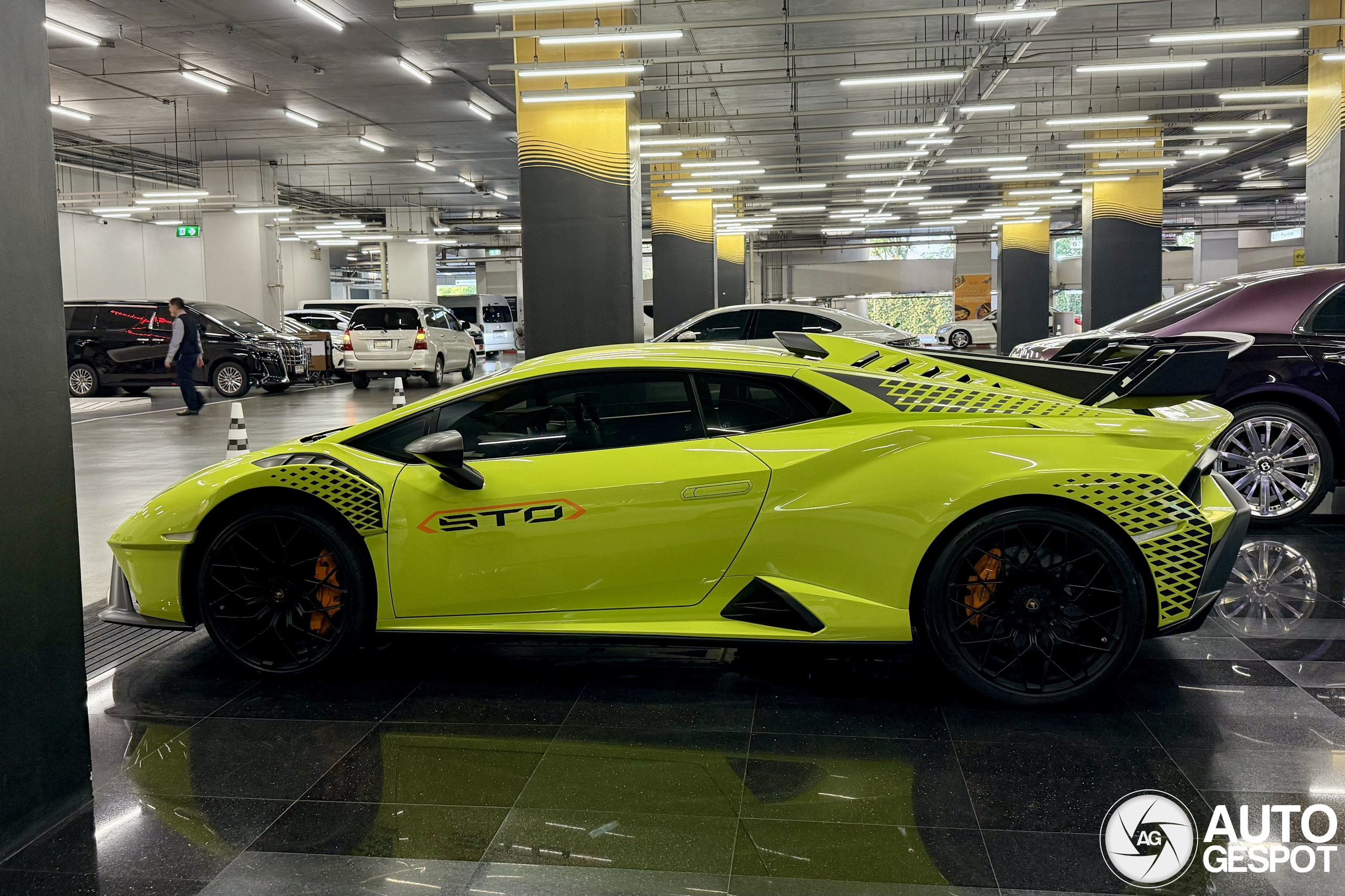Lamborghini Huracán LP640-2 STO - 15 February 2025 - Autogespot