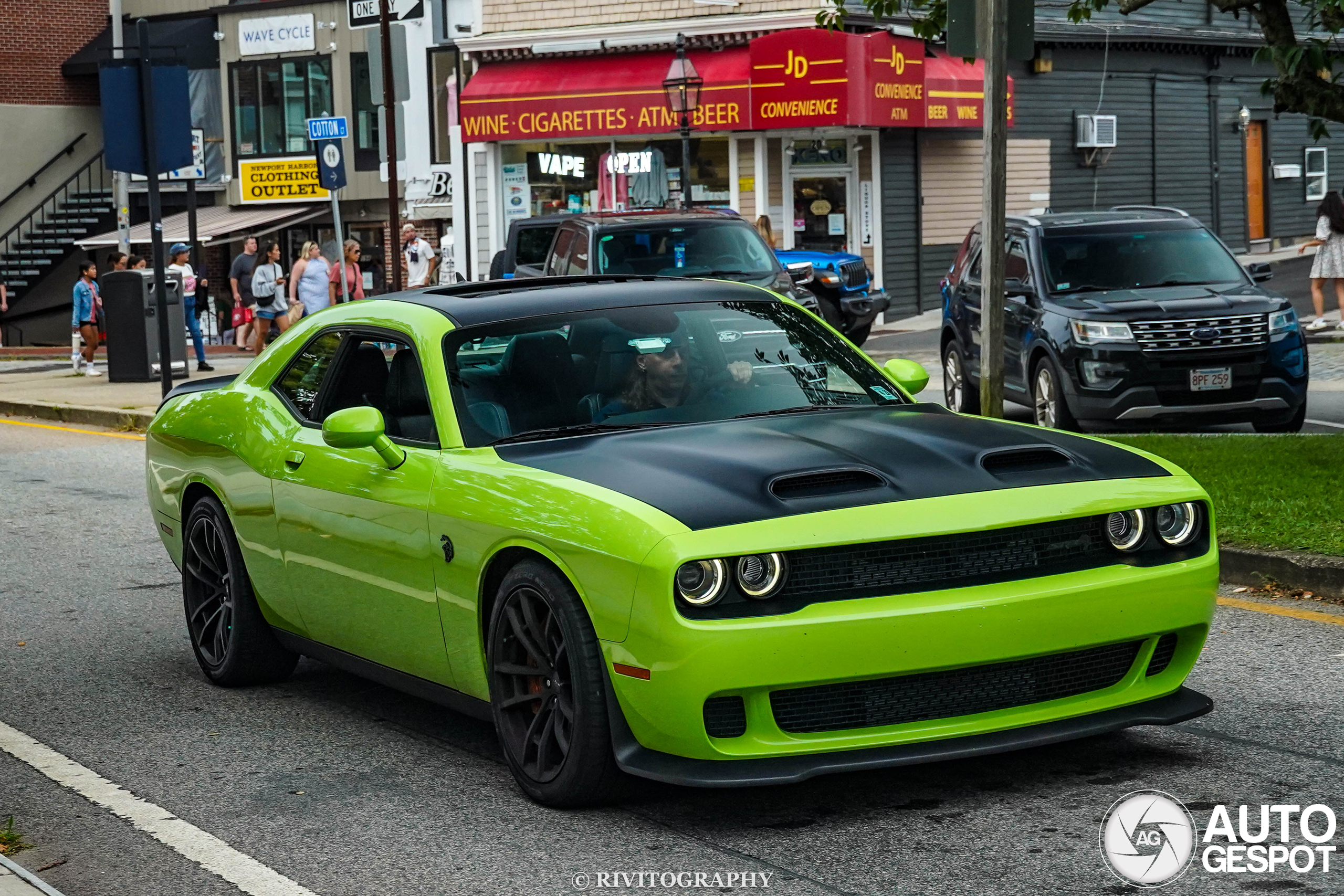 Dodge Challenger Verde Hellcat