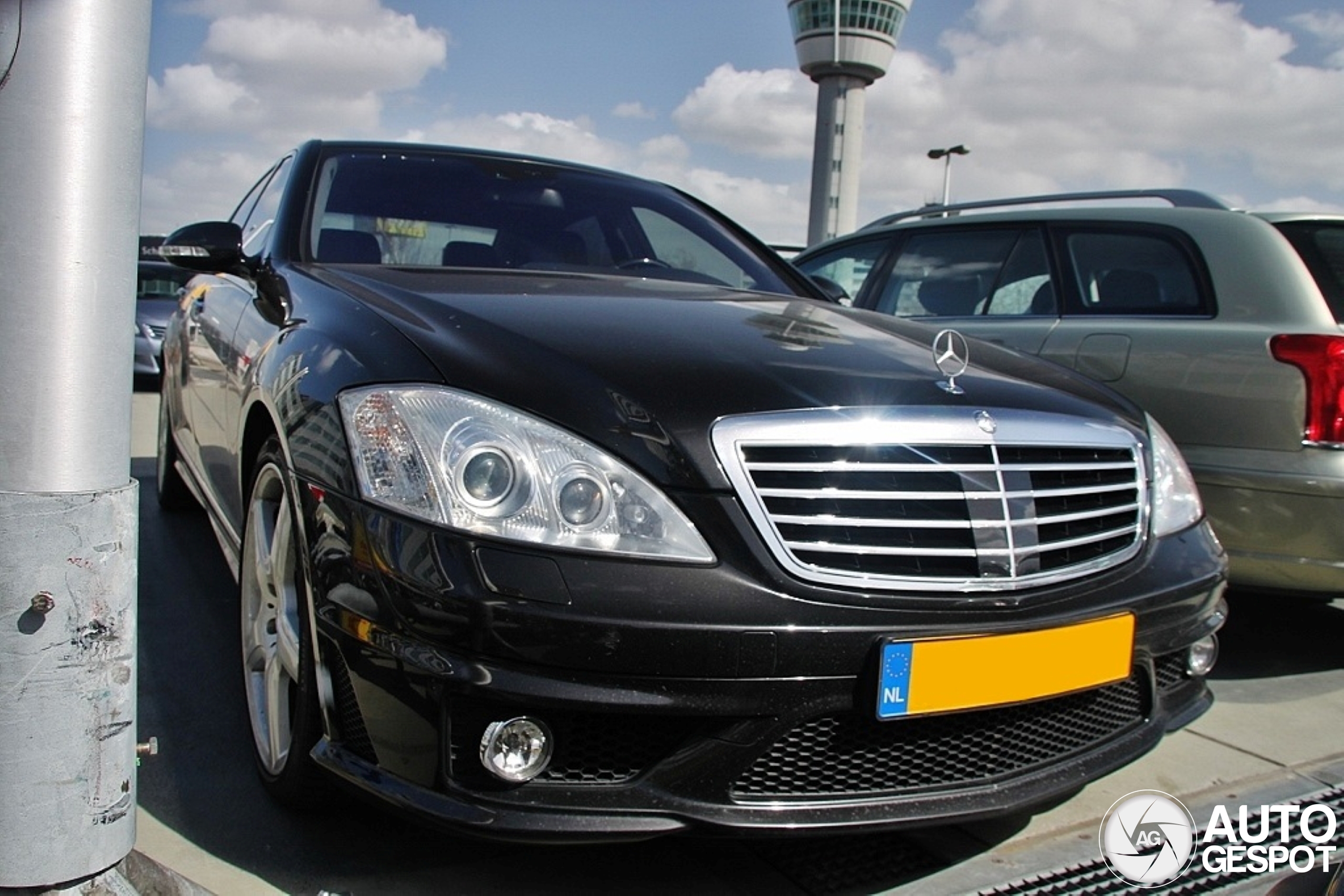 Mercedes-Benz S 65 AMG V221 - 21 March 2025 - Autogespot