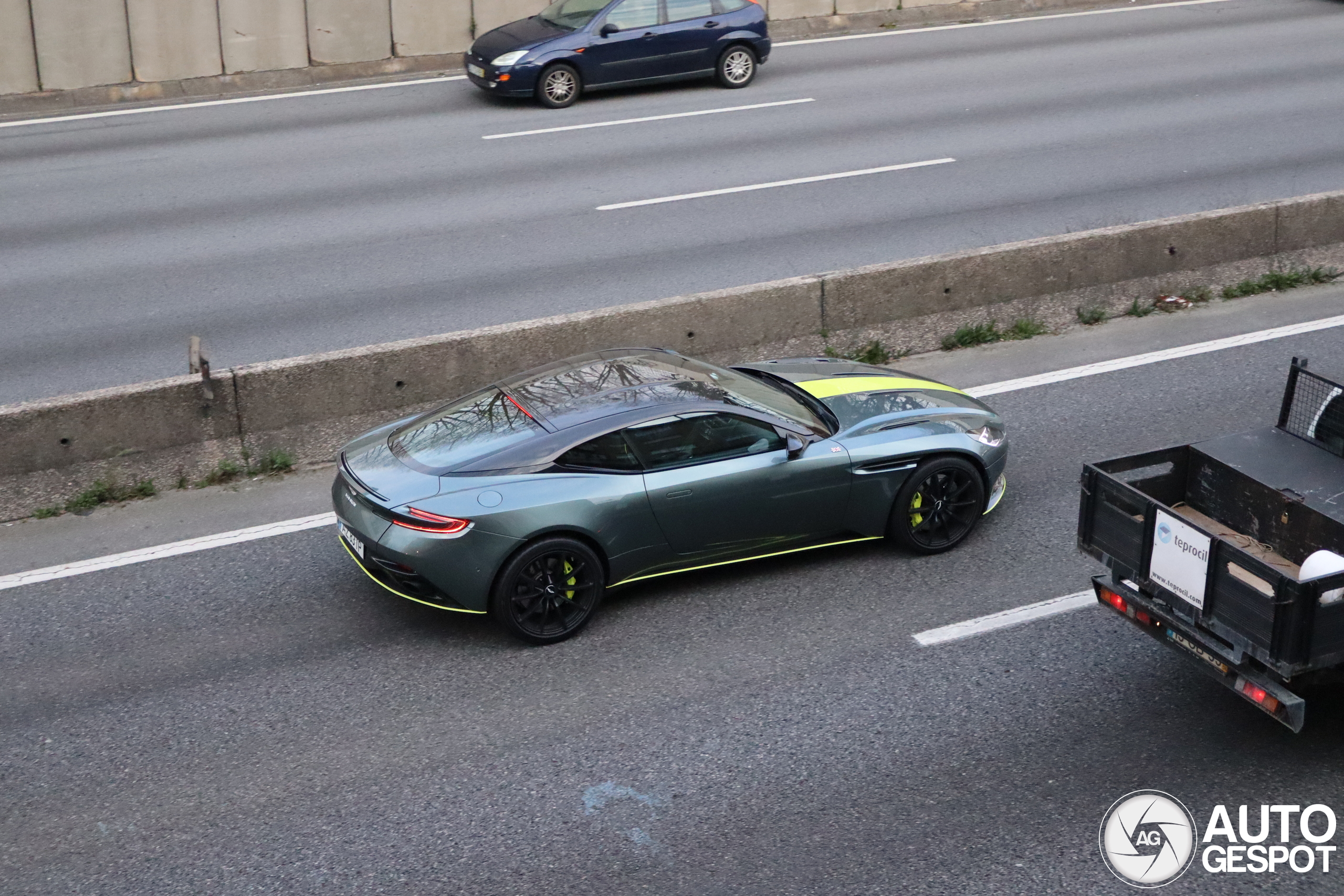 Aston Martin DB11 AMR Signature Edition - 22 March 2025 - Autogespot