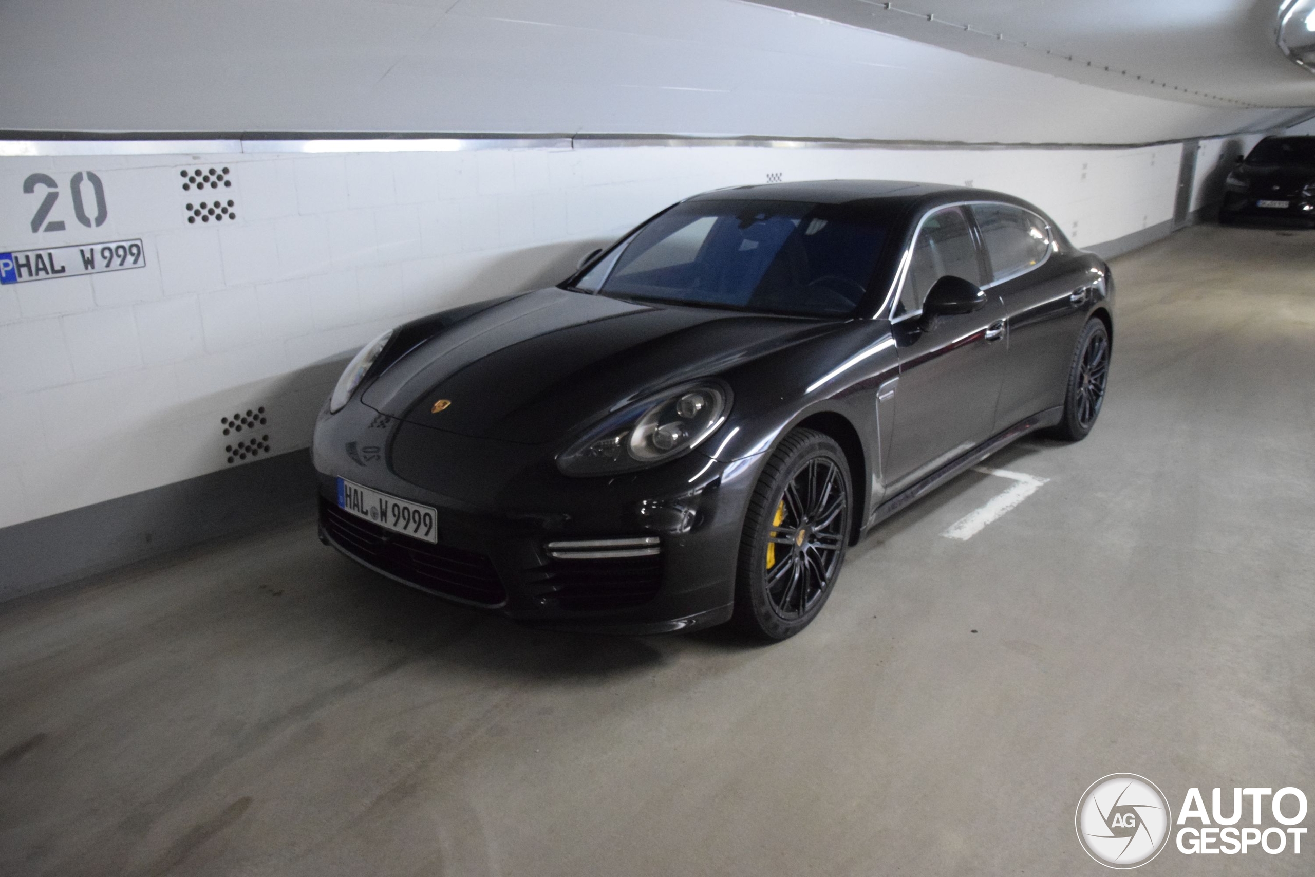 Porsche 970 Panamera Turbo S Exclusive Series MkII - 26 March 2025 - Autogespot