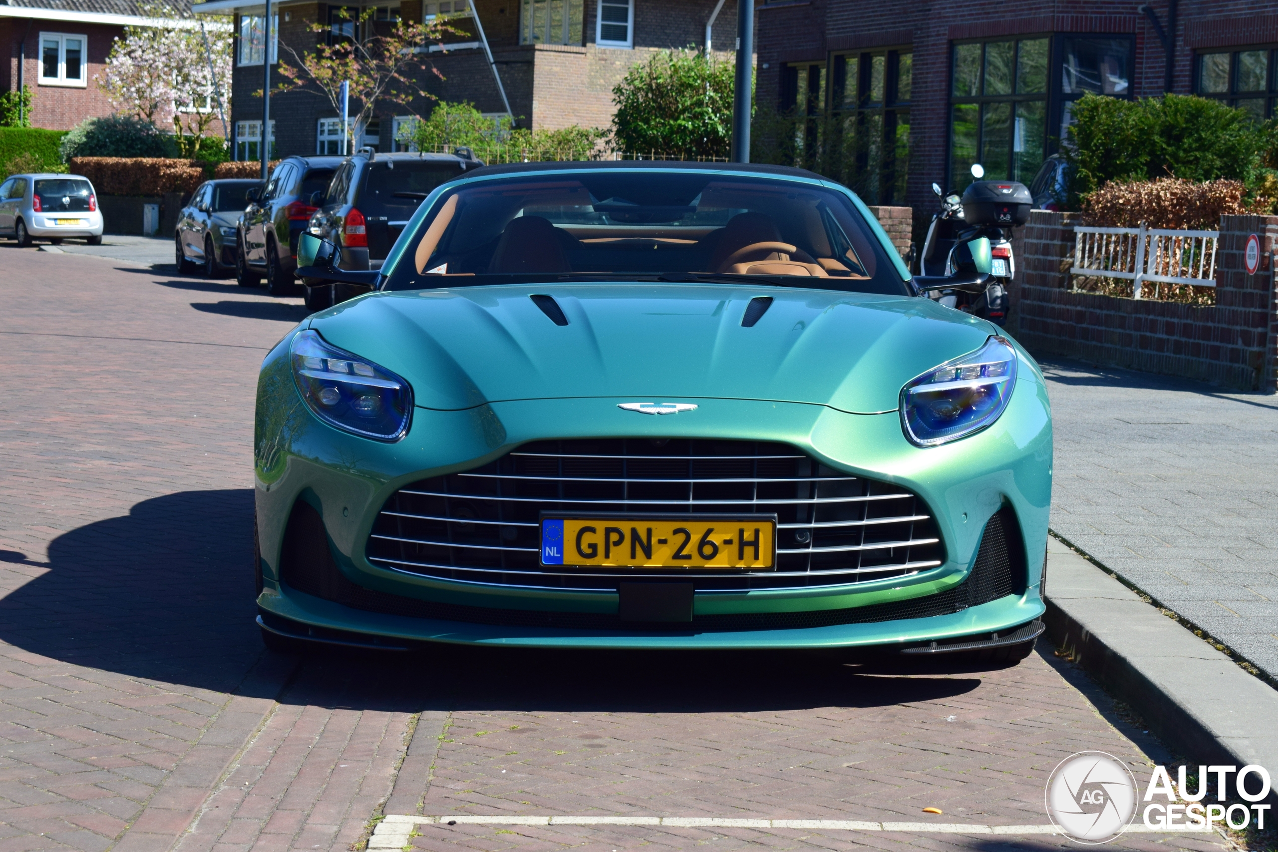 Aston Martin DB12 Volante - 04 April 2025 - Autogespot