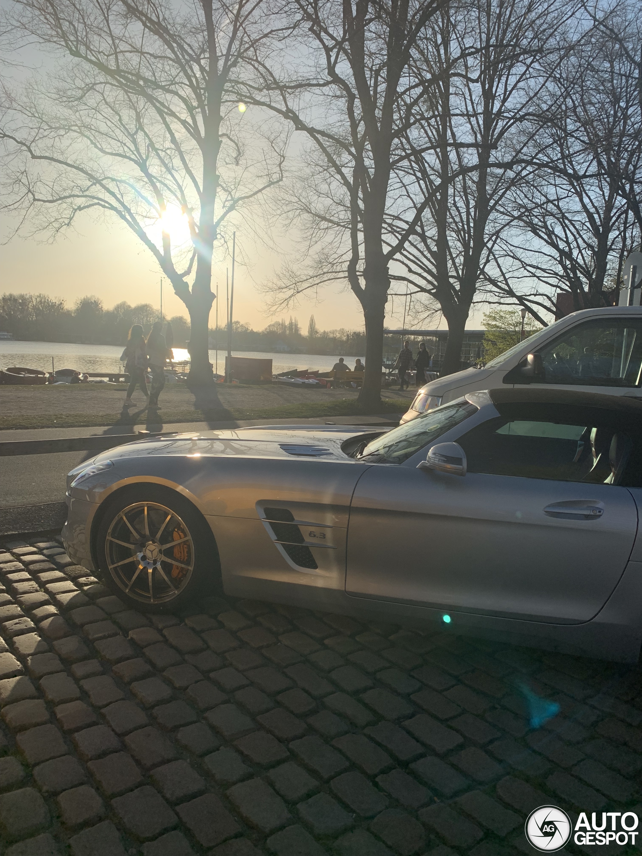 Mercedes-Benz SLS AMG Roadster - 12 April 2025 - Autogespot