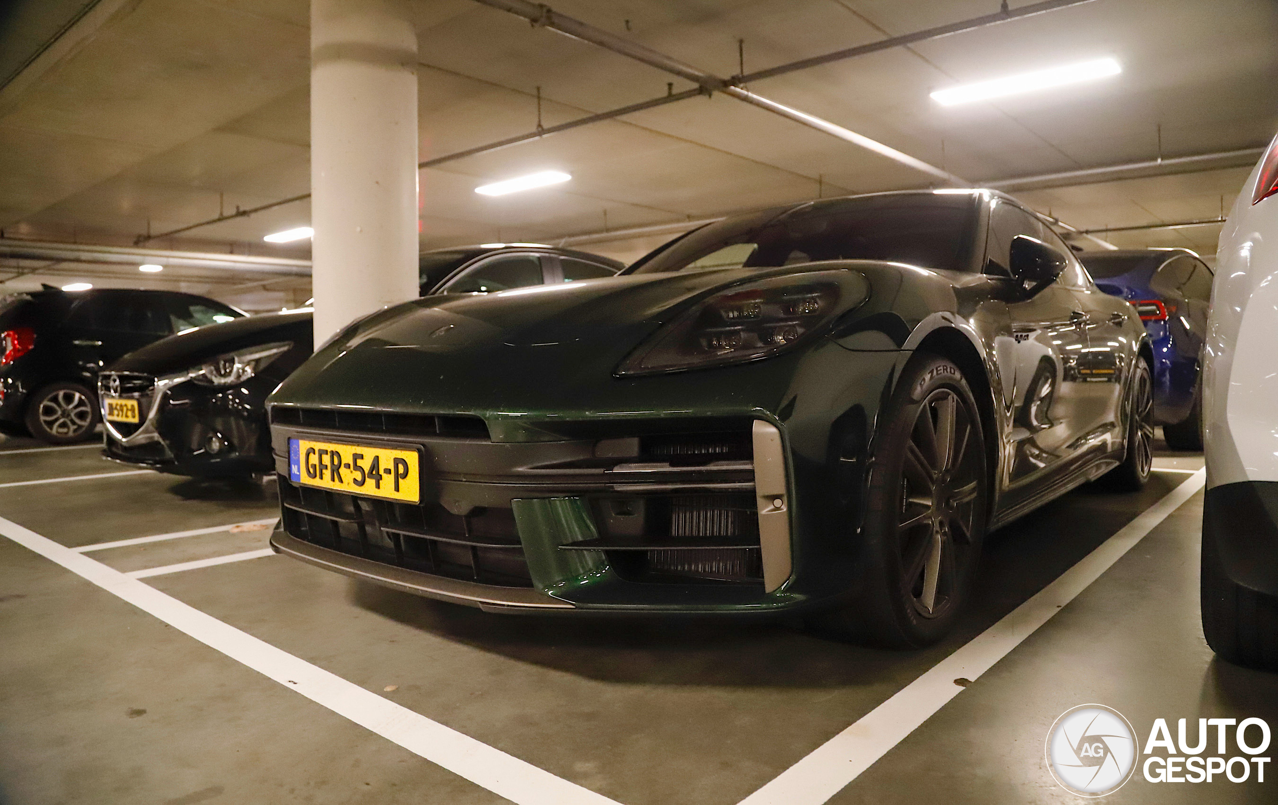 Porsche 972 Panamera Turbo E-Hybrid - 15 April 2025 - Autogespot