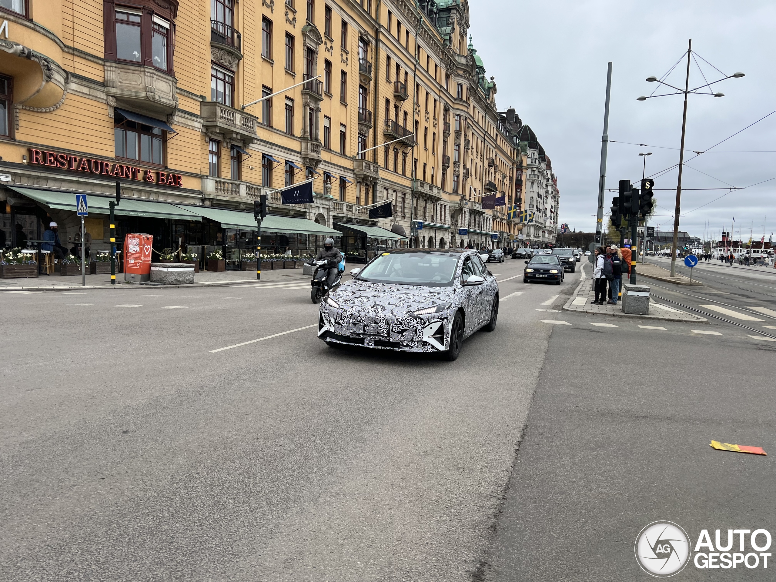 Hongqi E009 - 21 April 2025 - Autogespot