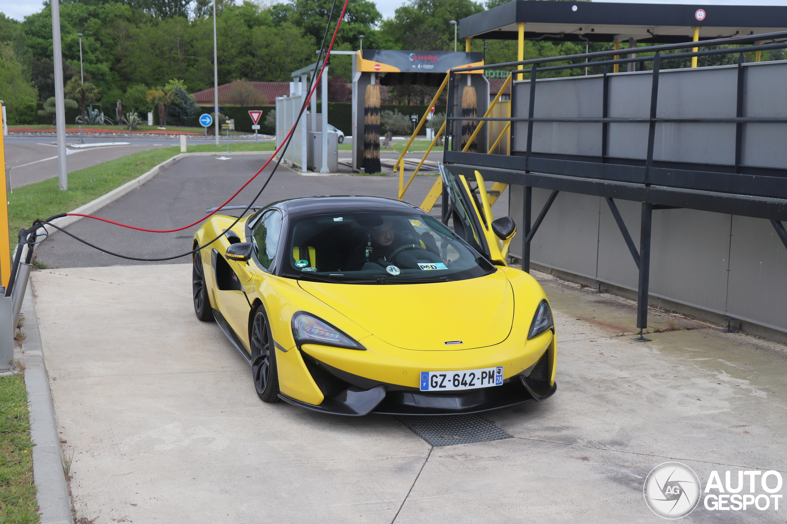 McLaren 570S Spider - 27 April 2025 - Autogespot